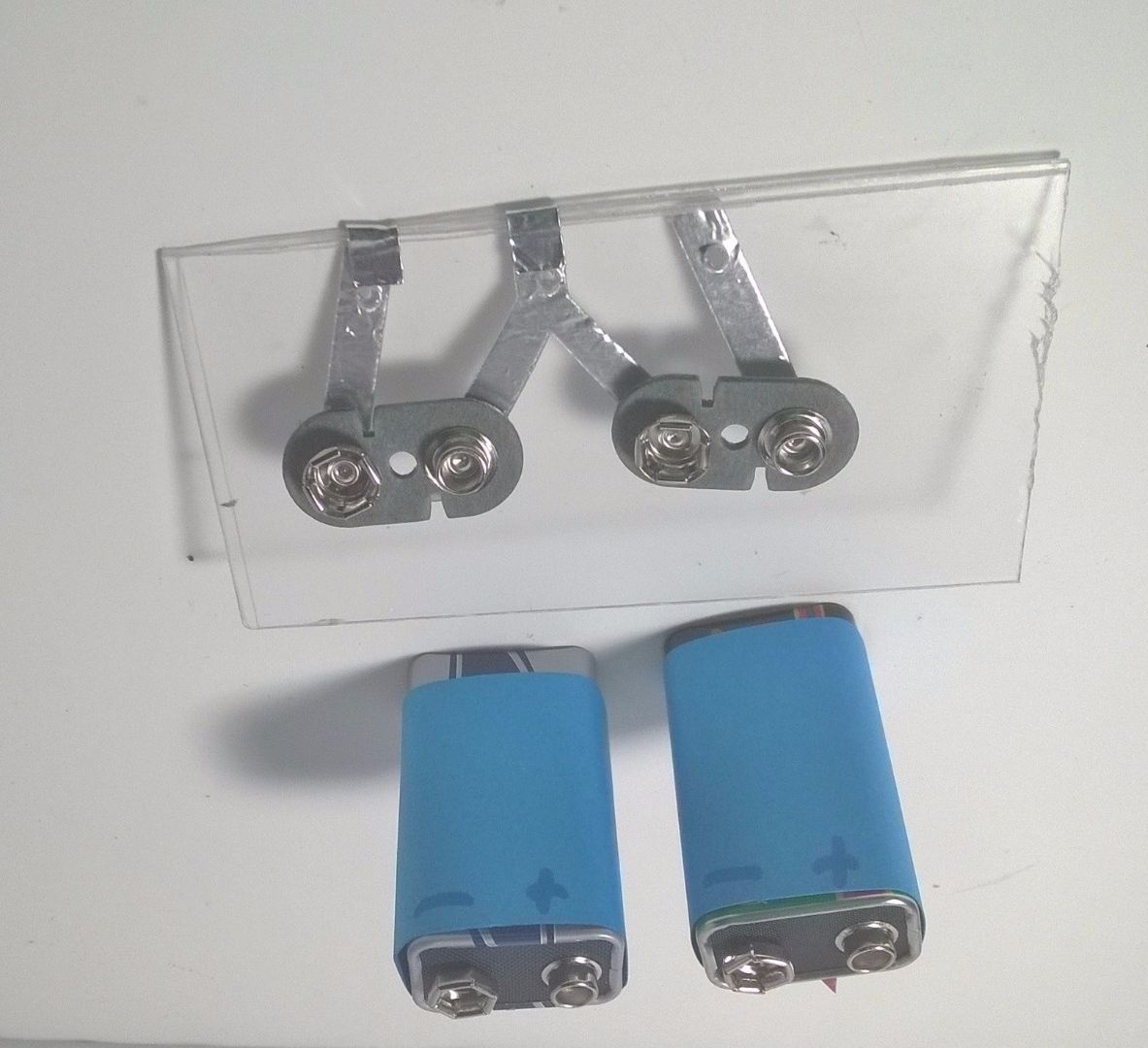 Dual Voltage Supply (9V Batteries) : 4 Steps - Instructables
