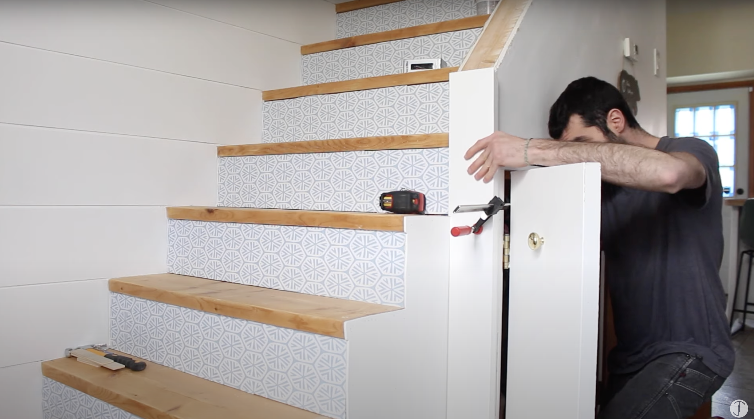 Stair Remodel - DIY Renovation : 10 Steps (with Pictures) - Instructables