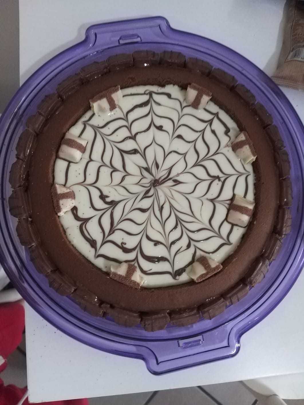 Kinder Bueno Cake : 3 Steps - Instructables