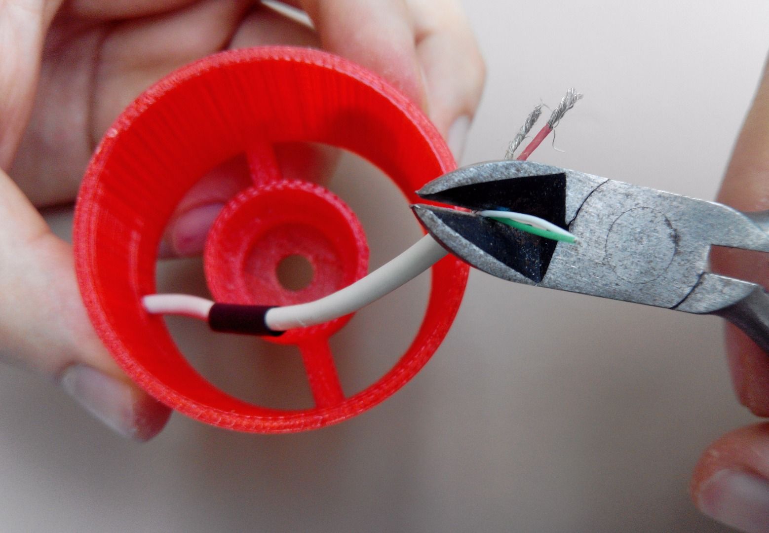 3D Print a Mini USB Vacuum Cleaner : 12 Steps (with Pictures ...