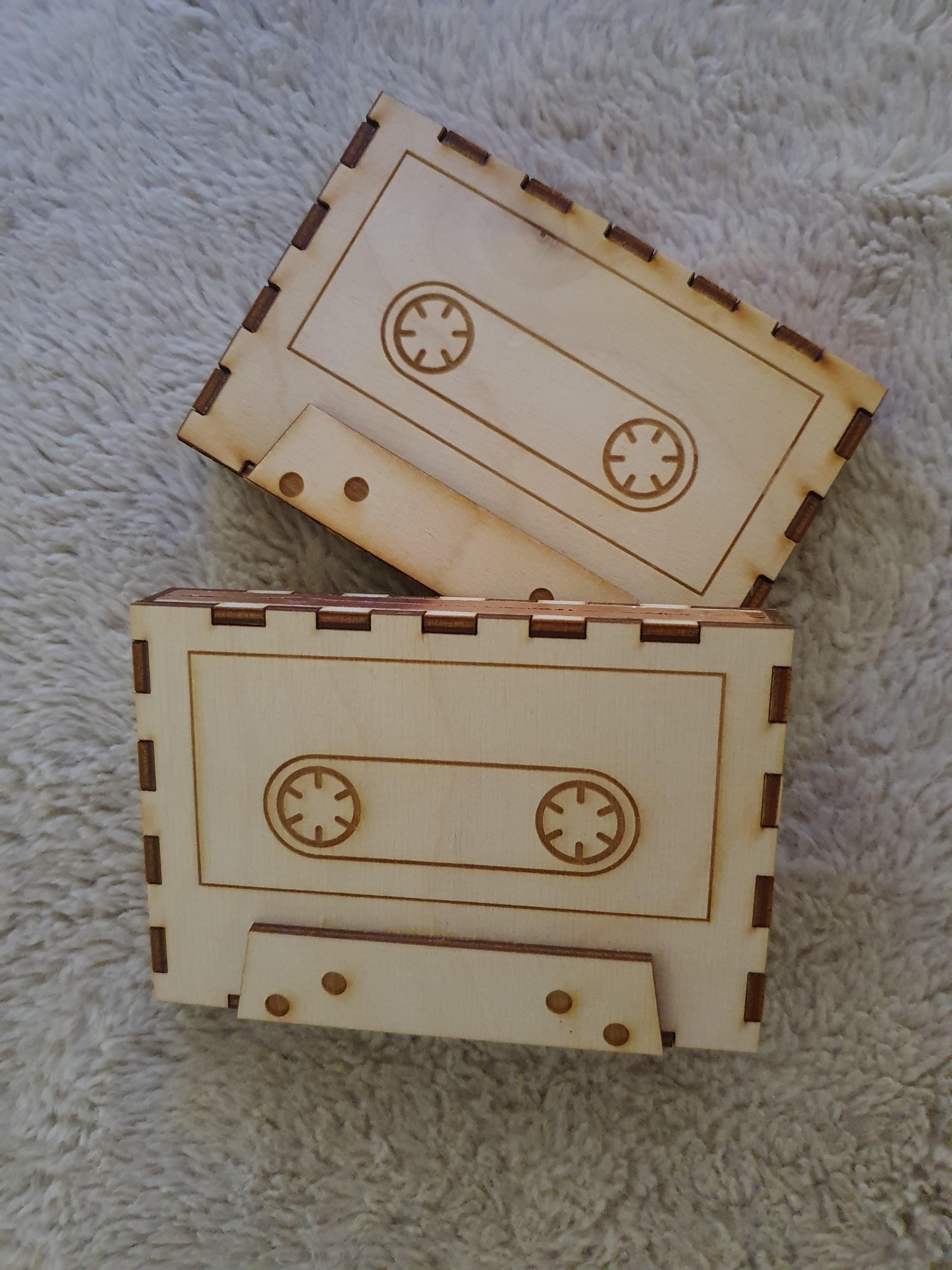 Capacitive Touch Cassette Player With LCD Display : 9 Steps - Instructables