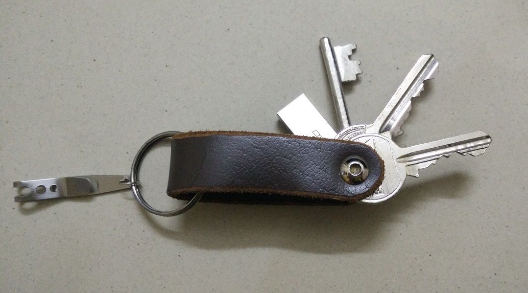 Minimalist Keyring (Swiss Army Style) : 5 Steps - Instructables