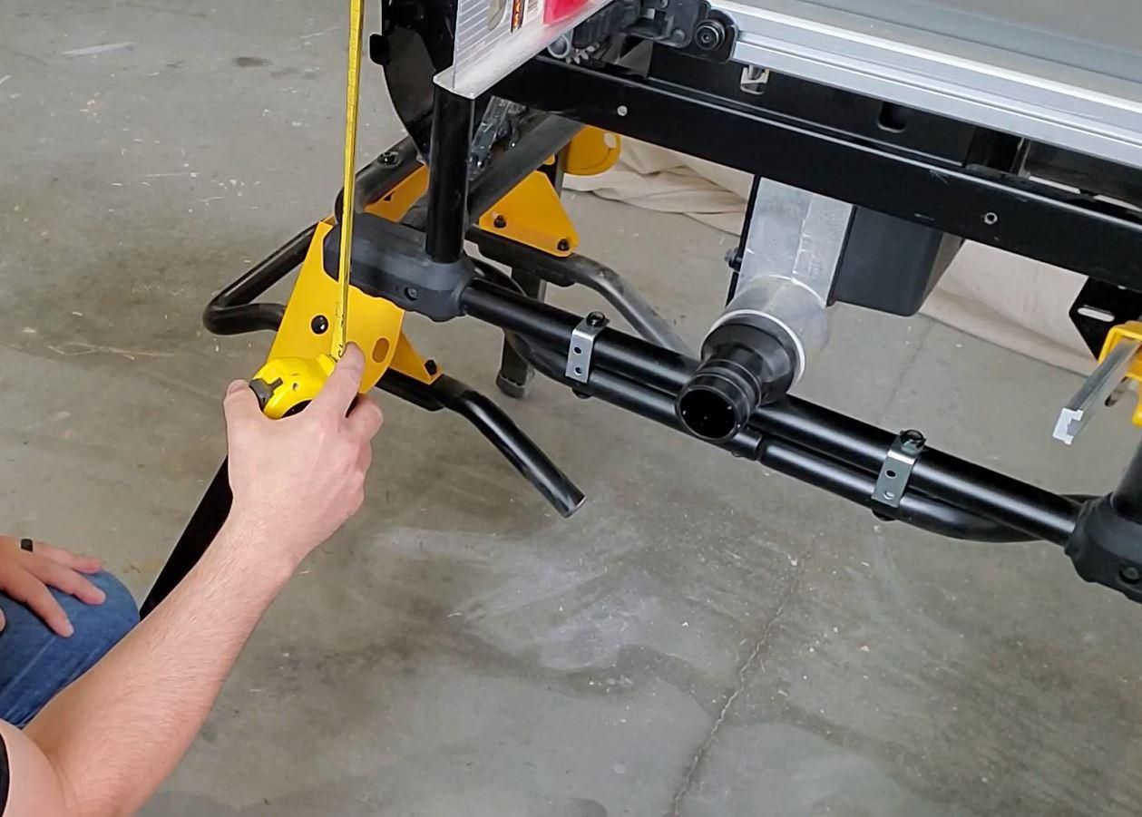 DWE7491 Table Saw Folding Outfeed Table : 8 Steps (with Pictures ...