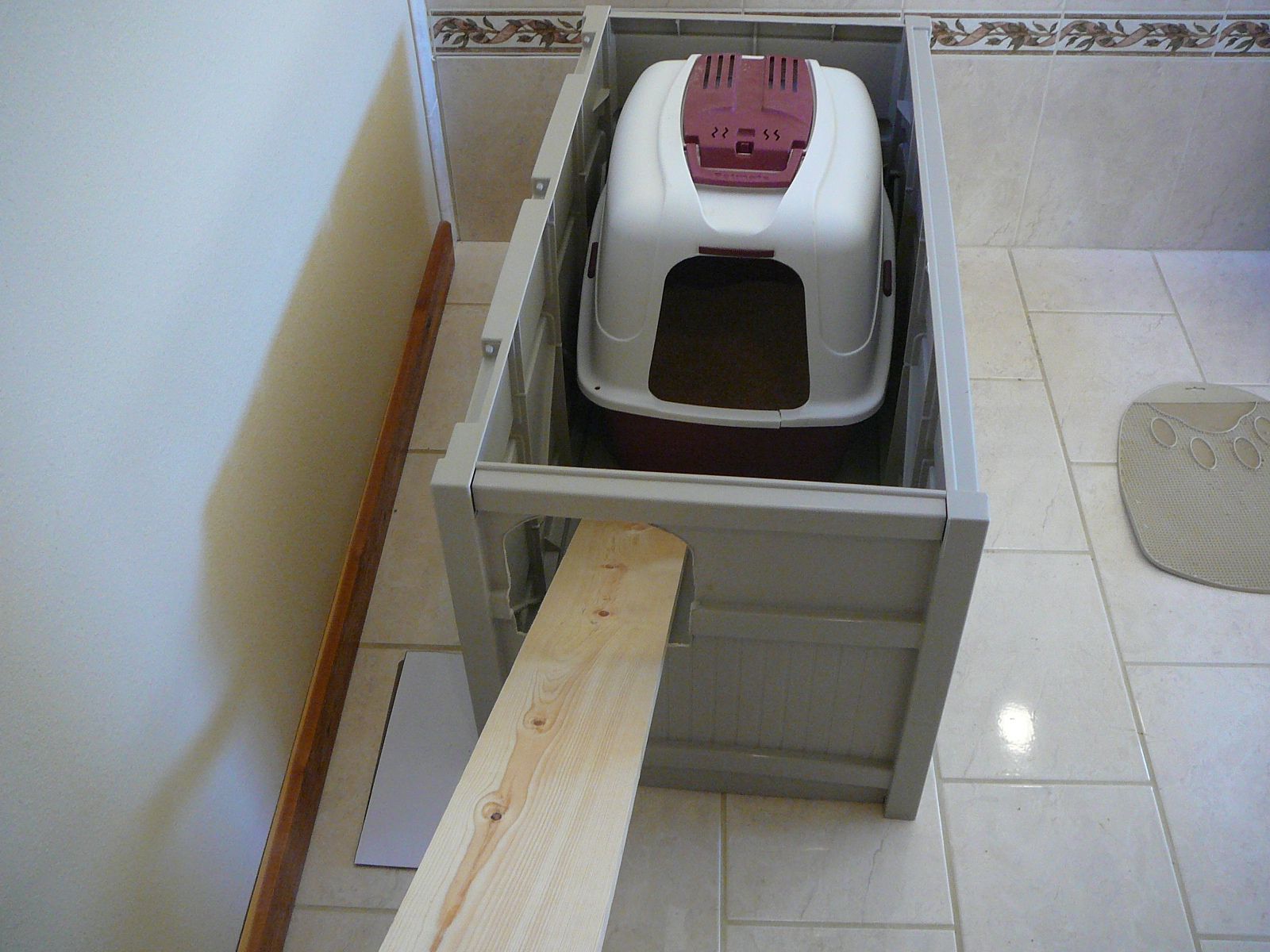 How to Make a Mess-less Cat Litter Box : 5 Steps - Instructables