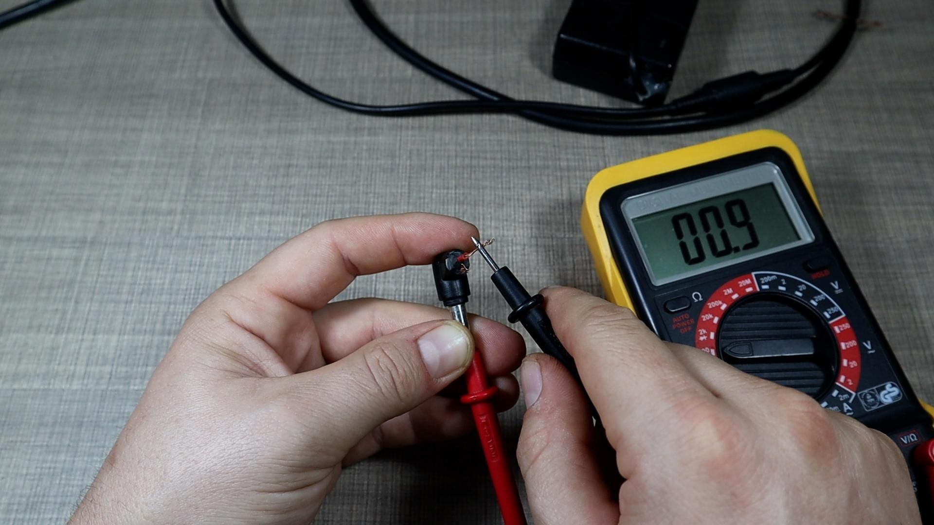 Repair Charger Connector With Epoxy : 5 Steps (with Pictures ...