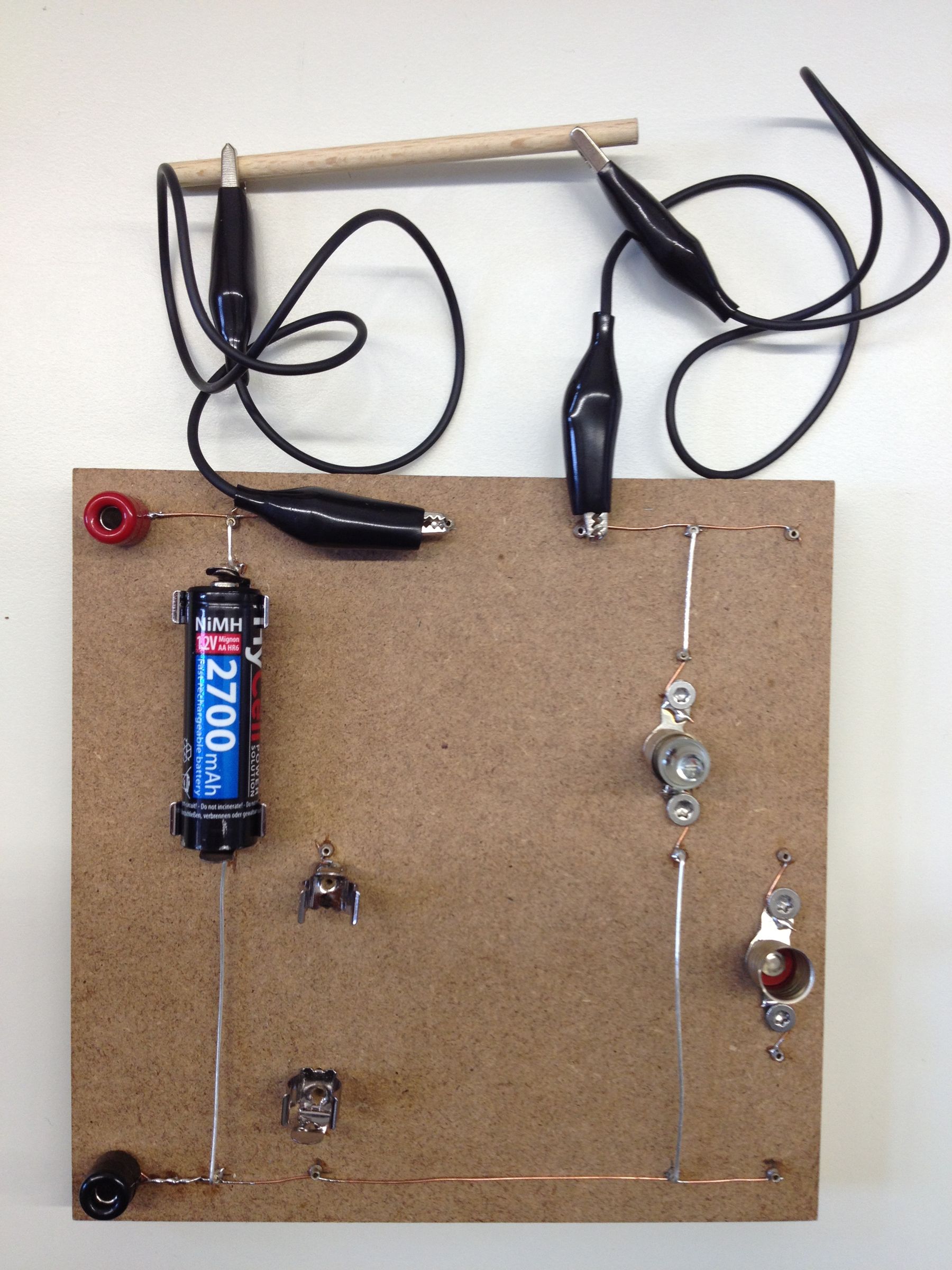 Introduction to Electricity : 8 Steps (with Pictures) - Instructables