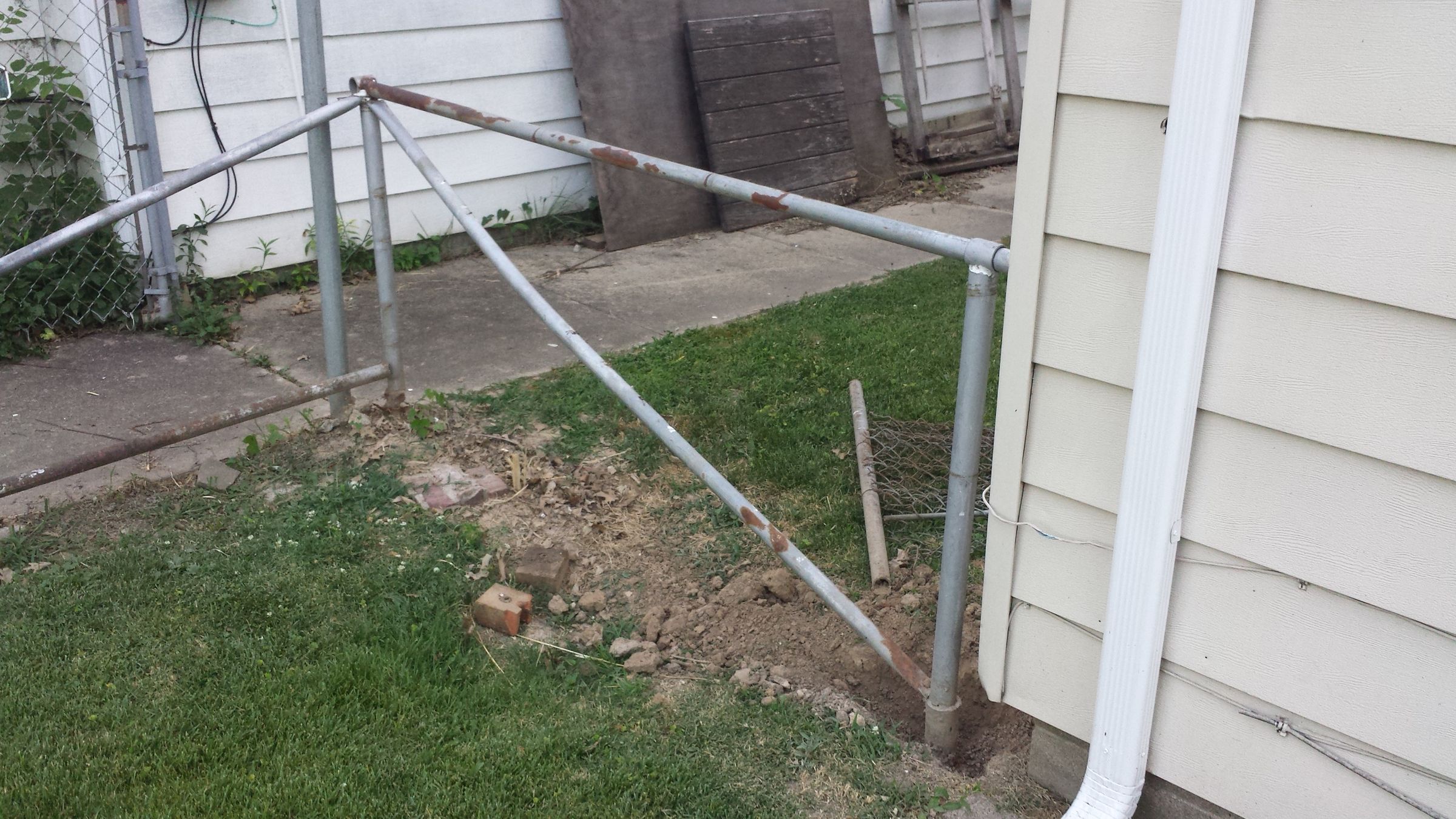 Back Yard Privacy Fence Renovation : 6 Steps (with Pictures ...