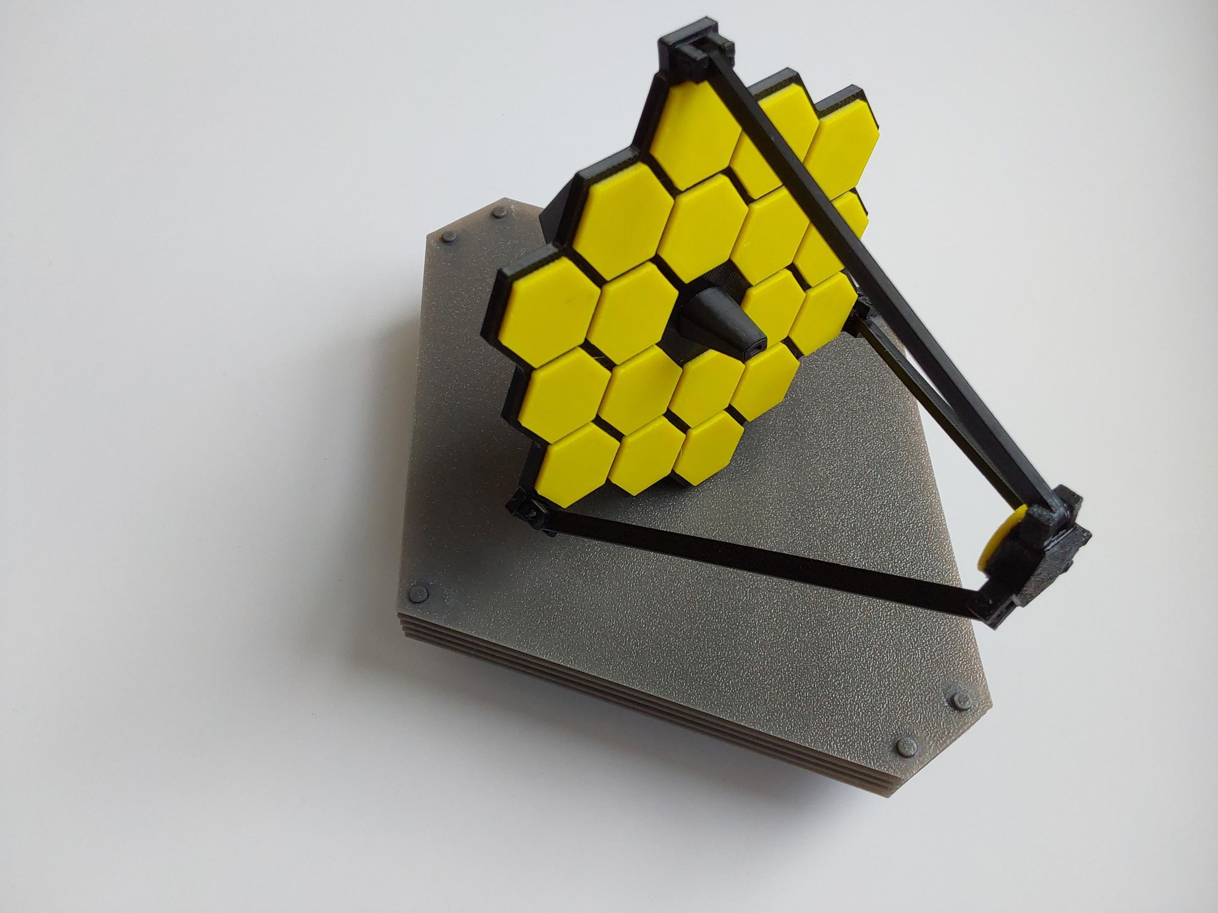 JWST Model : 10 Steps - Instructables