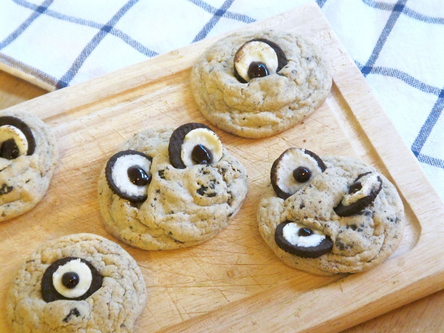 Easy Eyeball Cookies : 10 Steps (with Pictures) - Instructables