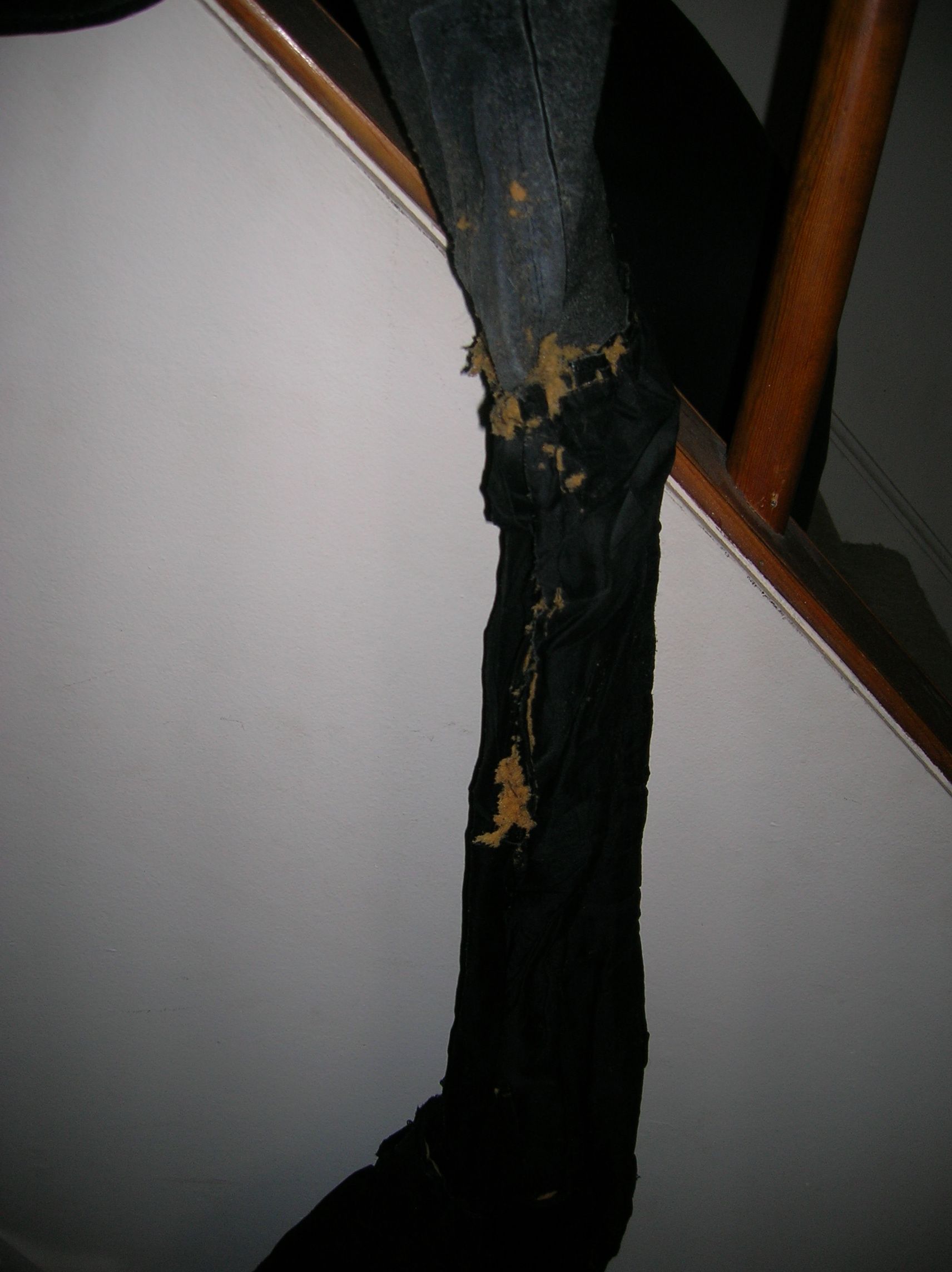 How to Repair a Leather Jacket by Hand : 6 Steps - Instructables