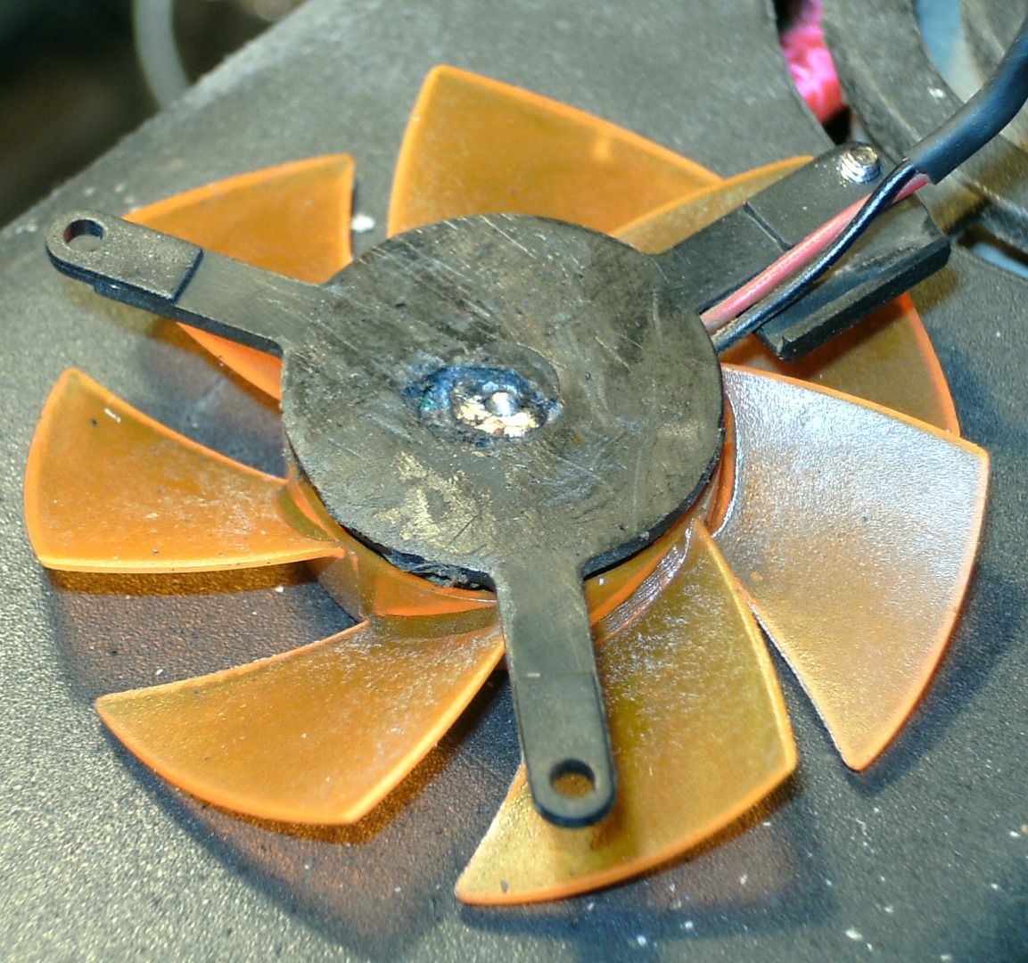 Noisy Computer Fan Repair : 4 Steps (with Pictures) - Instructables