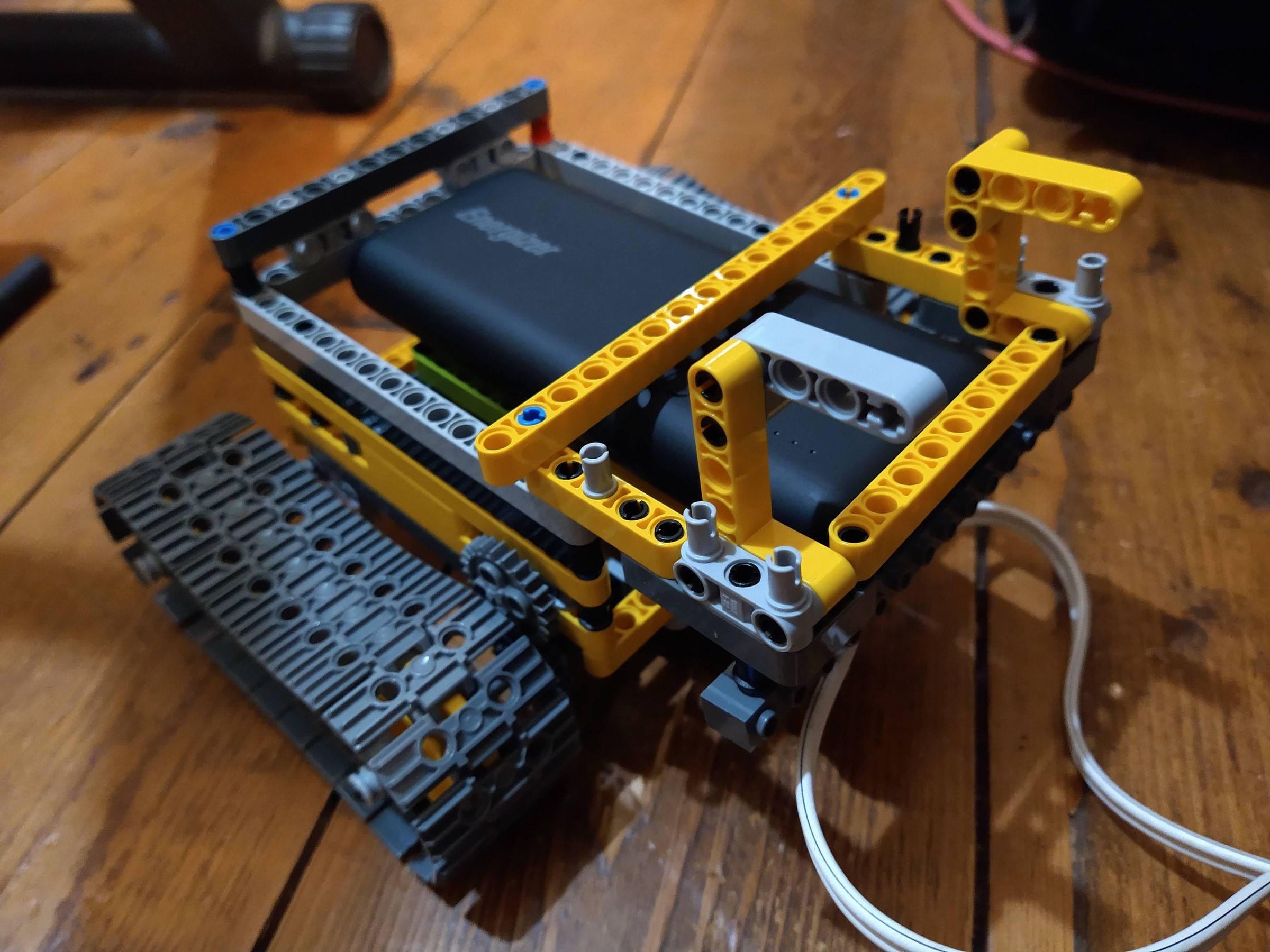 Arduino Controlled LEGO RC Tank and Transmitter : 9 Steps (with ...