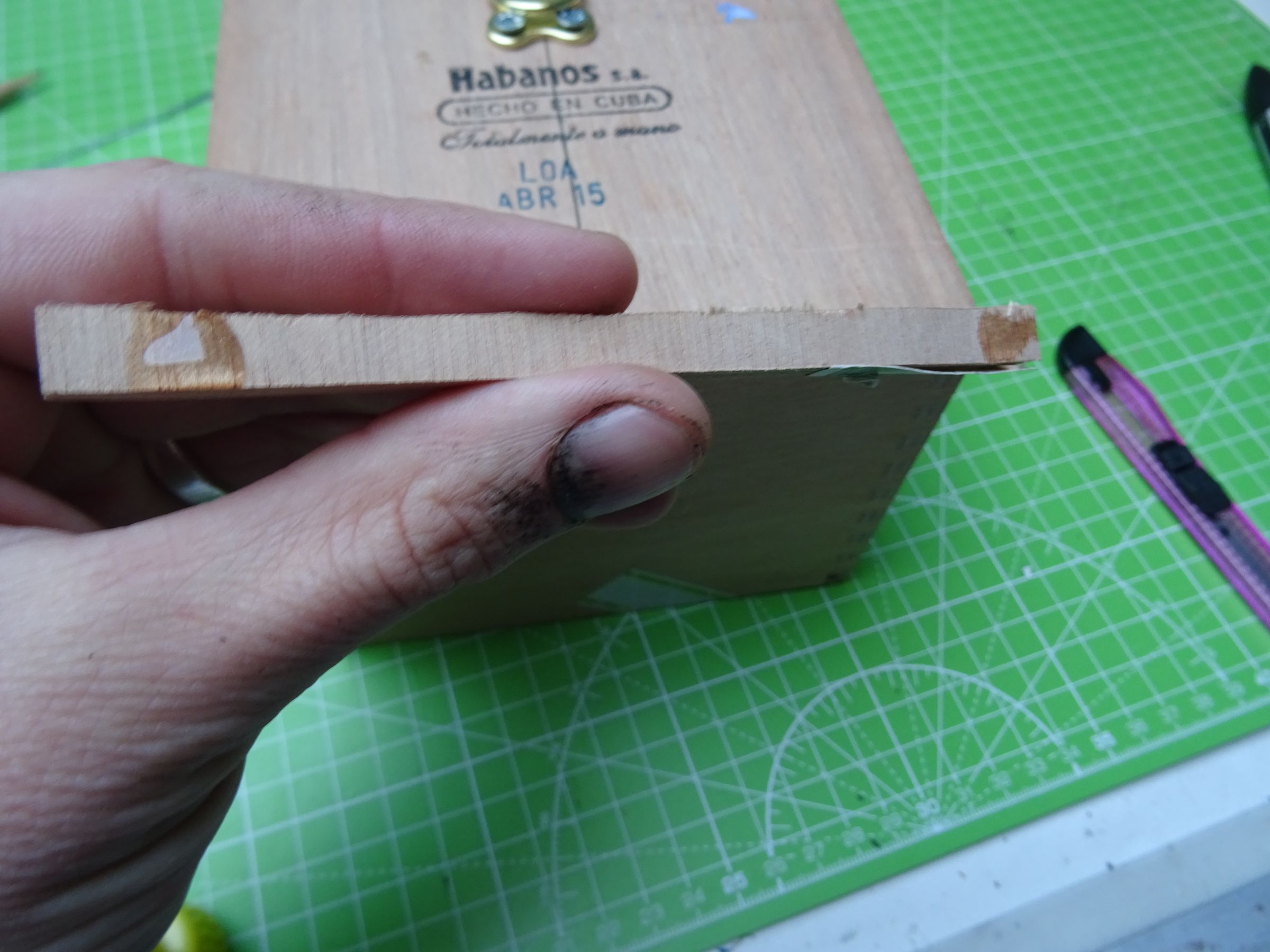 Cigar Box Keepsake Frame : 5 Steps (with Pictures) - Instructables