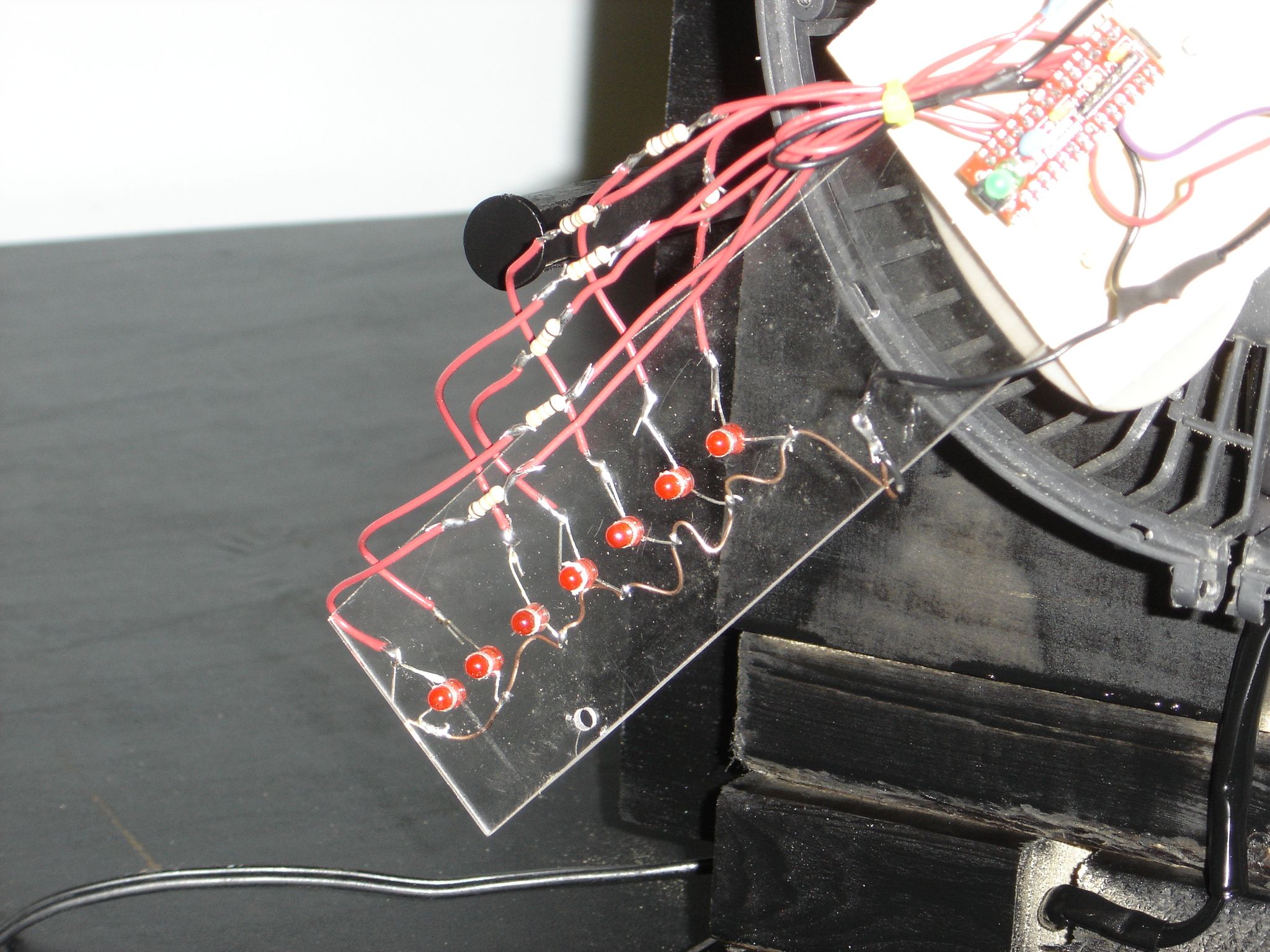 Arduino + LEDs + Fan = POV "APPLAUSE" Sign : 6 Steps (with Pictures ...