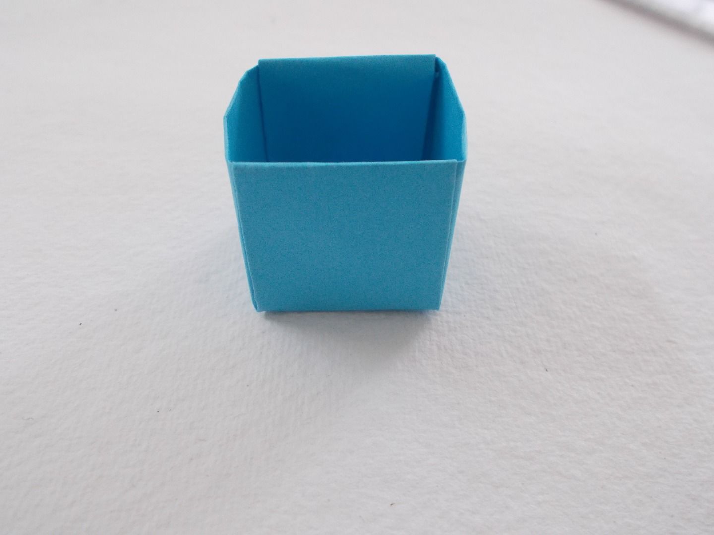 DIY Paper Crafts : Origami Jewelery Box Tutorial : 5 Steps (with ...