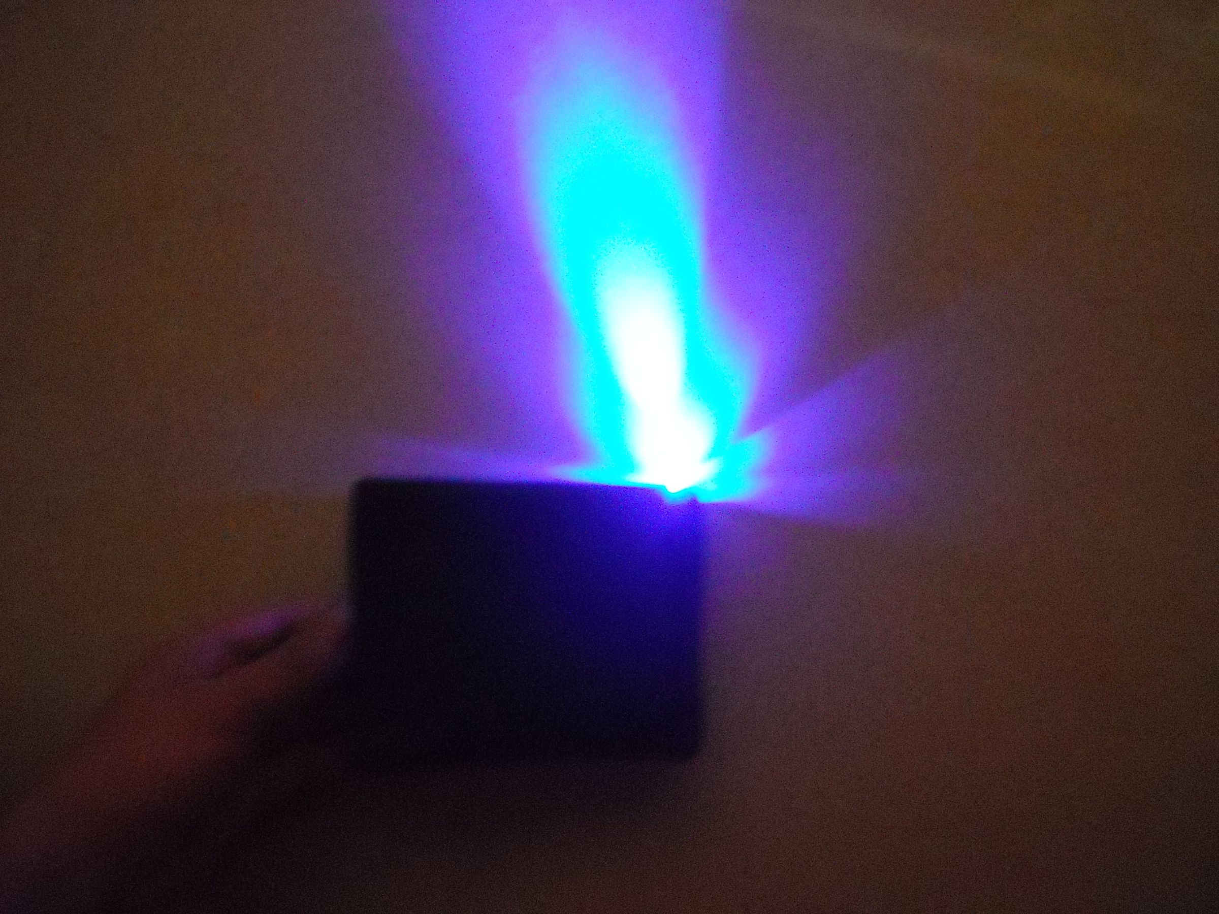Rechargeable Wallet LED Torch(with Usb) : 5 Steps - Instructables