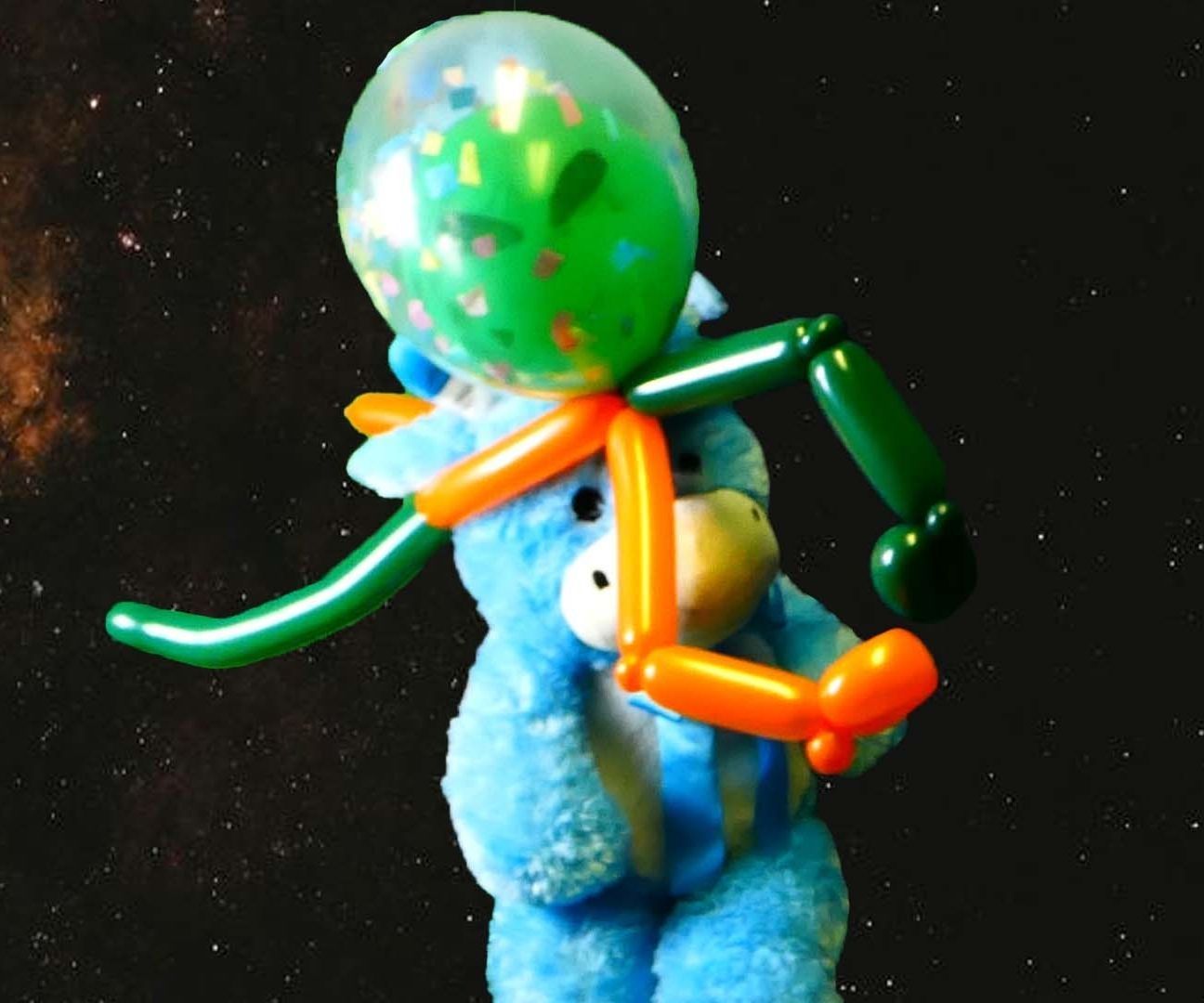 Alien Tourist Balloon Hat - Covid-19 Space Helmet Upgrade : 4 Steps ...