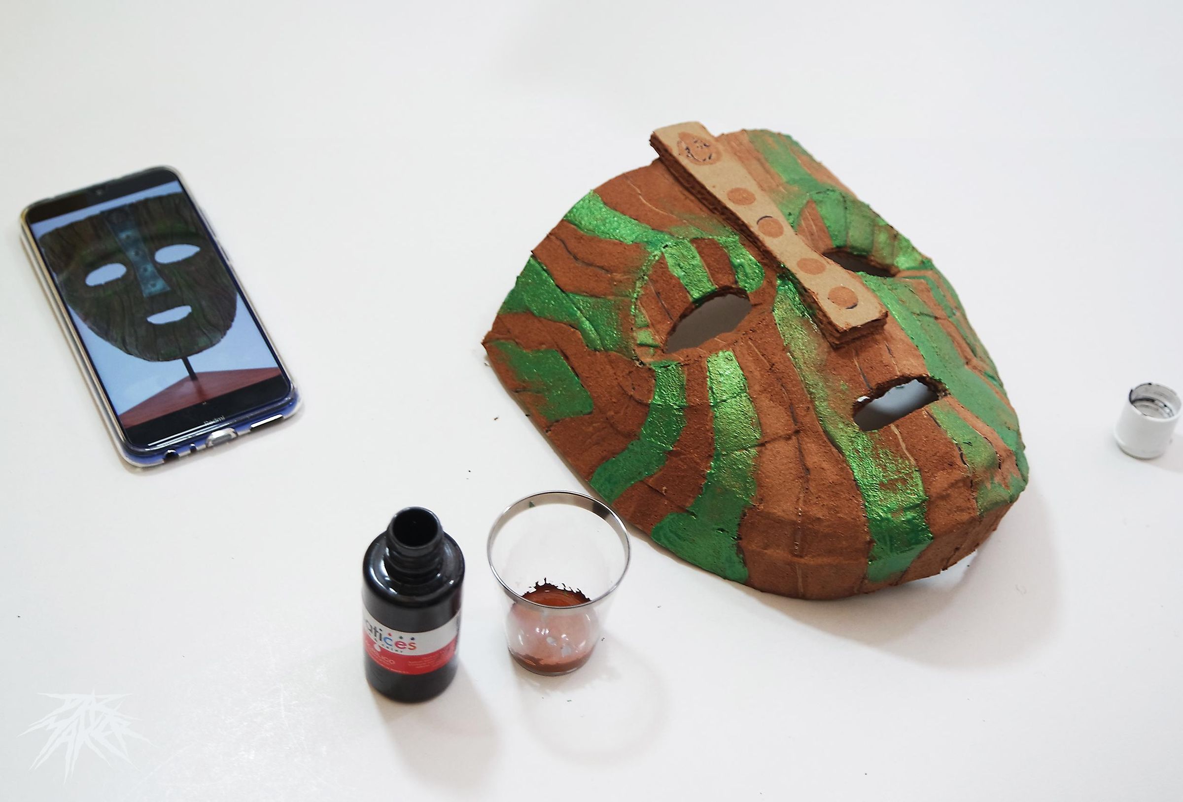 Sawdust Loki's Mask. : 12 Steps (with Pictures) - Instructables