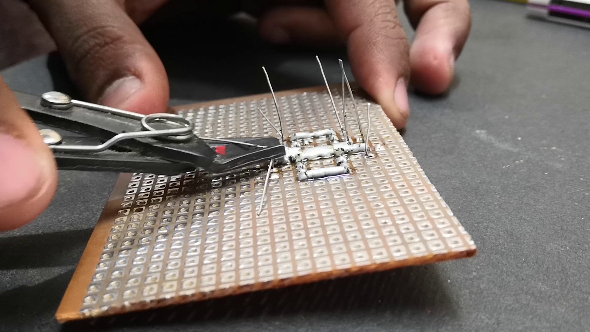 IR Based Line Following Robot From Scratch [No Microcontroller] : 15 ...