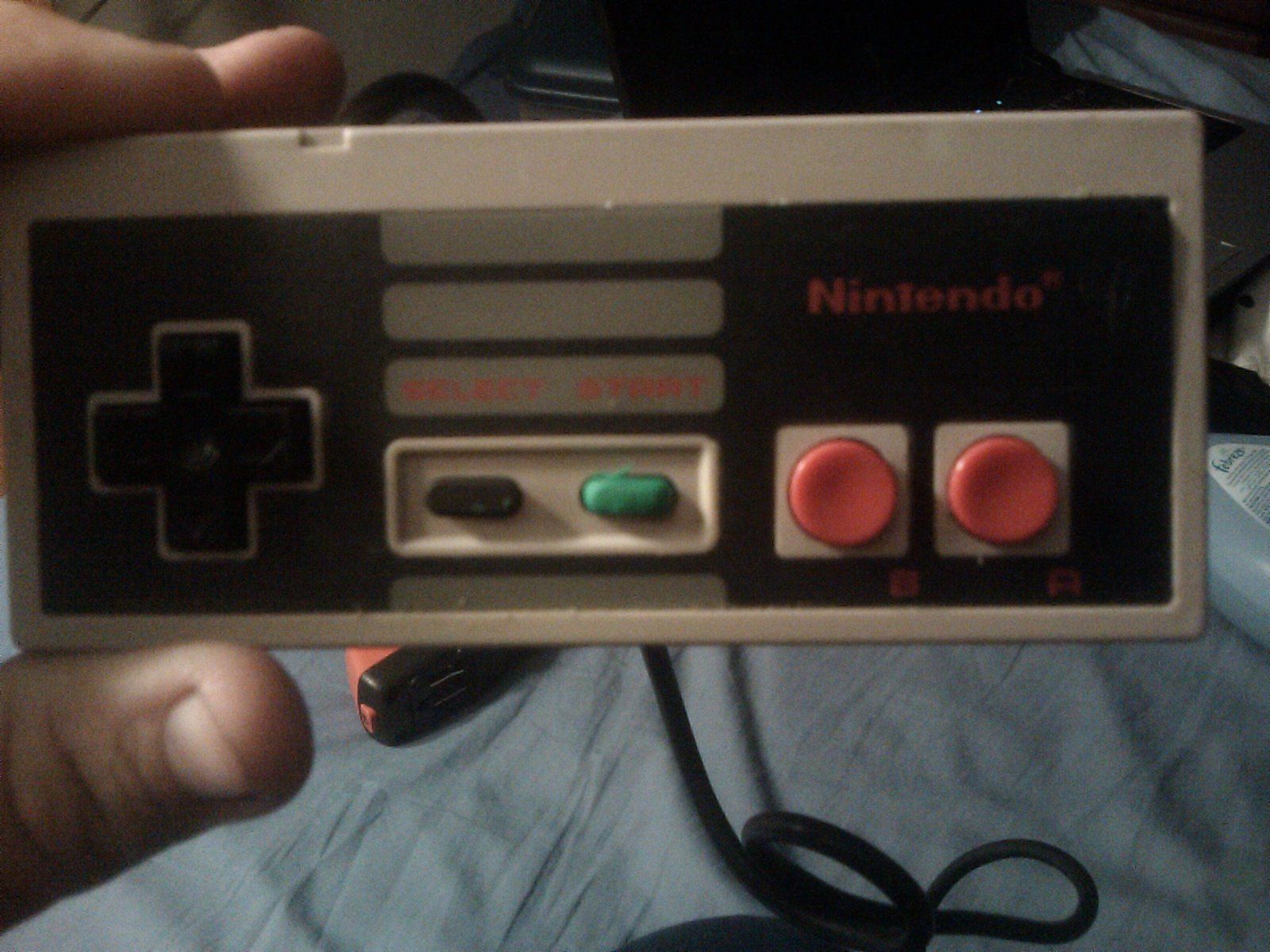 How to Repair/ Hack Your Video Game Controllers Better, With Sugru : 5 ...