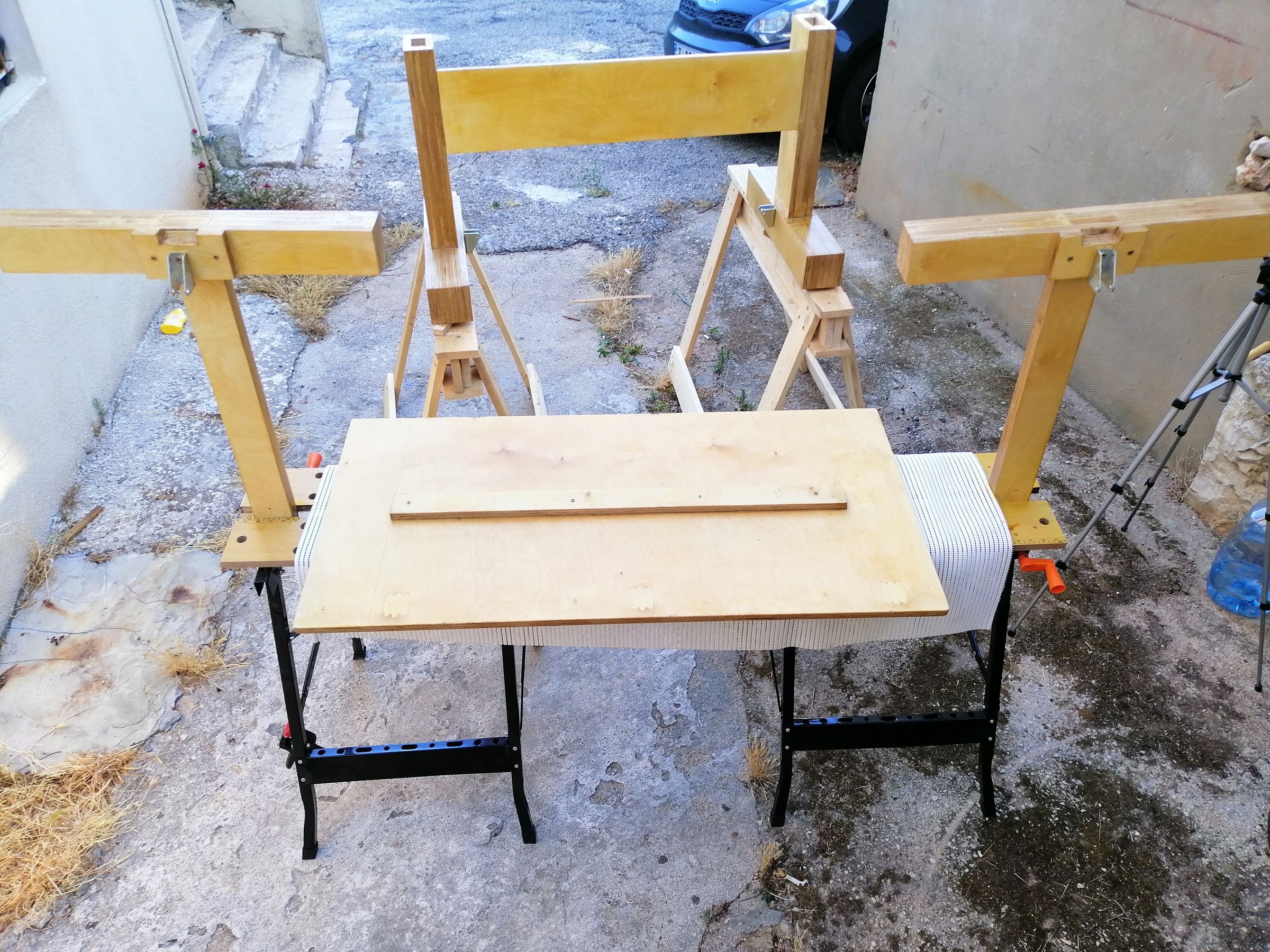 DIY Standing Desk : 8 Steps - Instructables