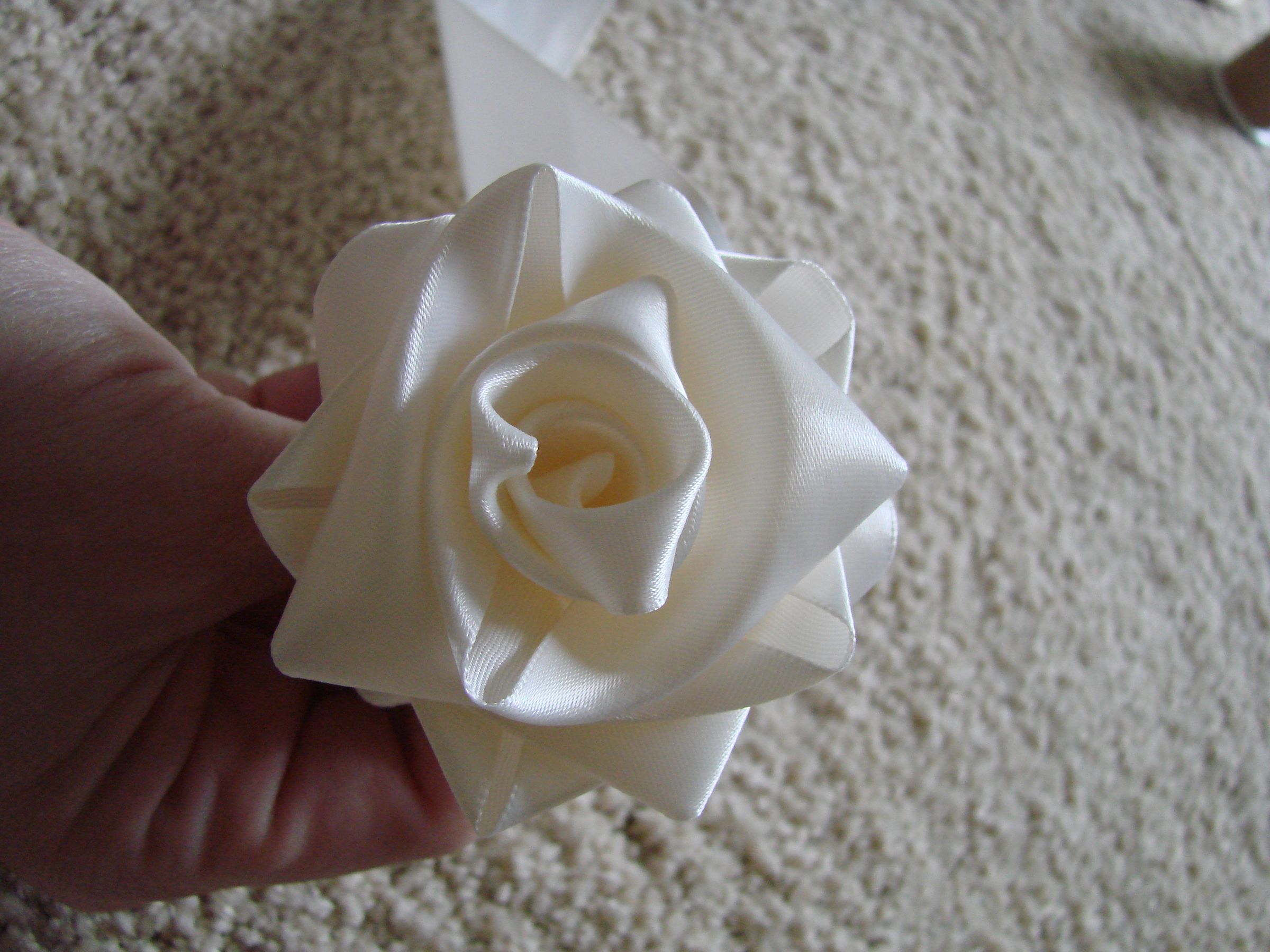 Heirloom Ribbon Bouquet : 6 Steps (with Pictures) - Instructables