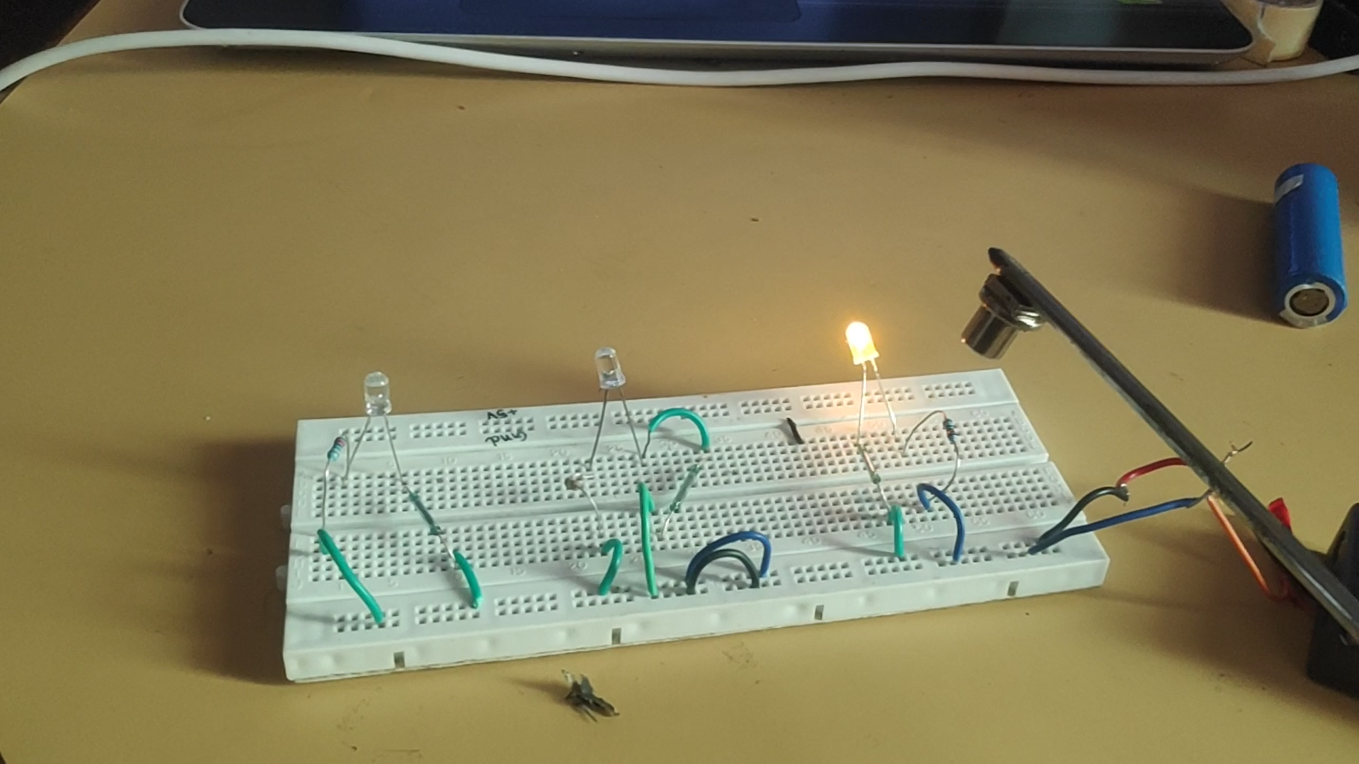 Control Led Using Magnet and Reed Switch : 4 Steps - Instructables