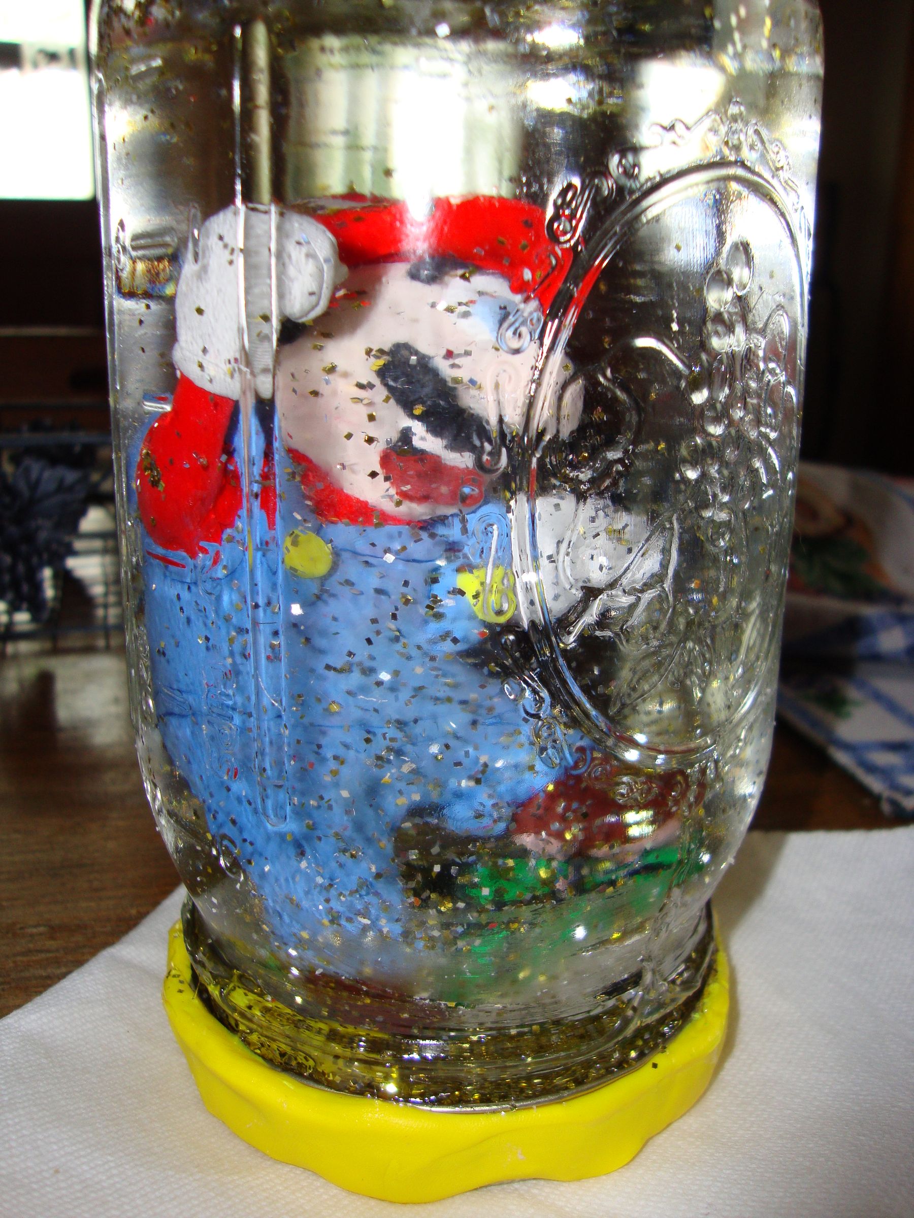 Super Mario Brothers Gold Coin "Snow" Globe : 7 Steps - Instructables