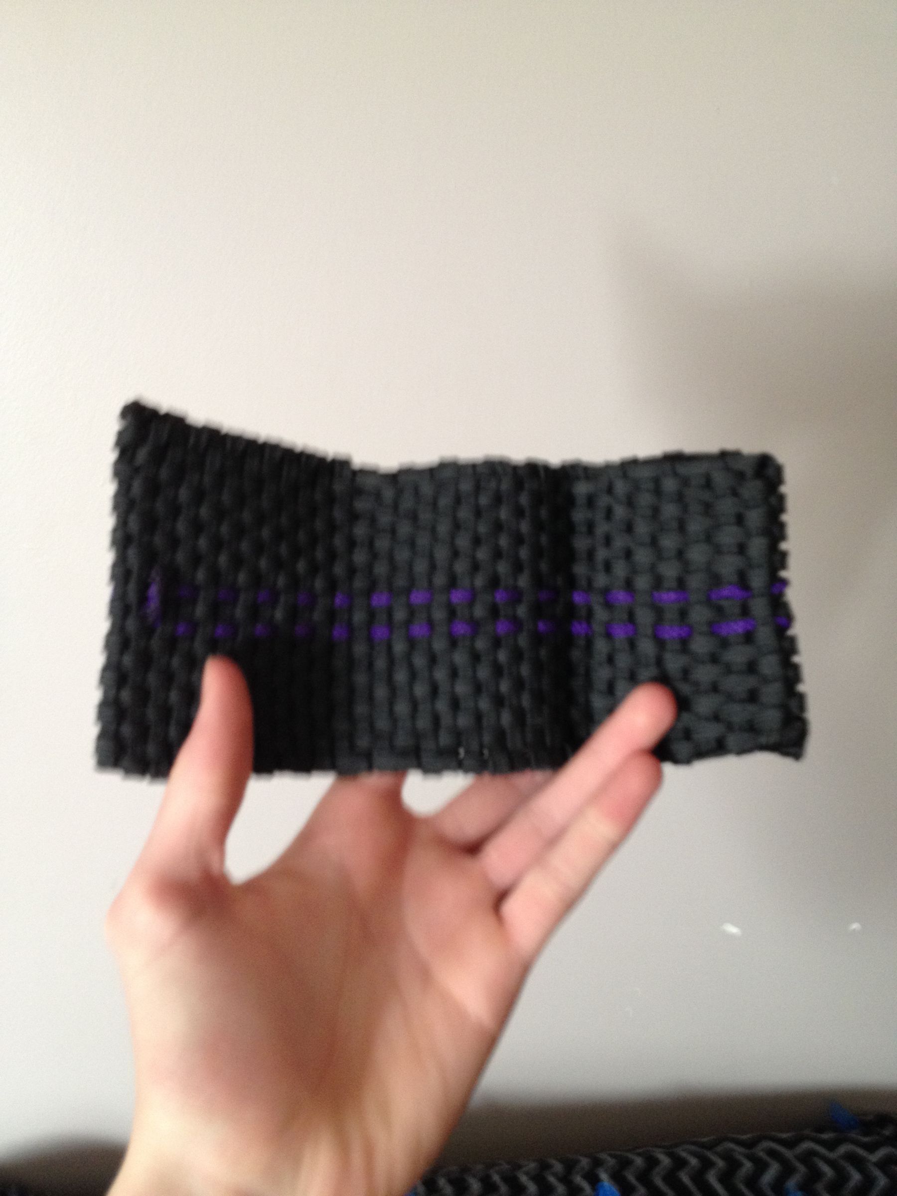 Paracord Wallet (v.4.0) : 8 Steps (with Pictures) - Instructables