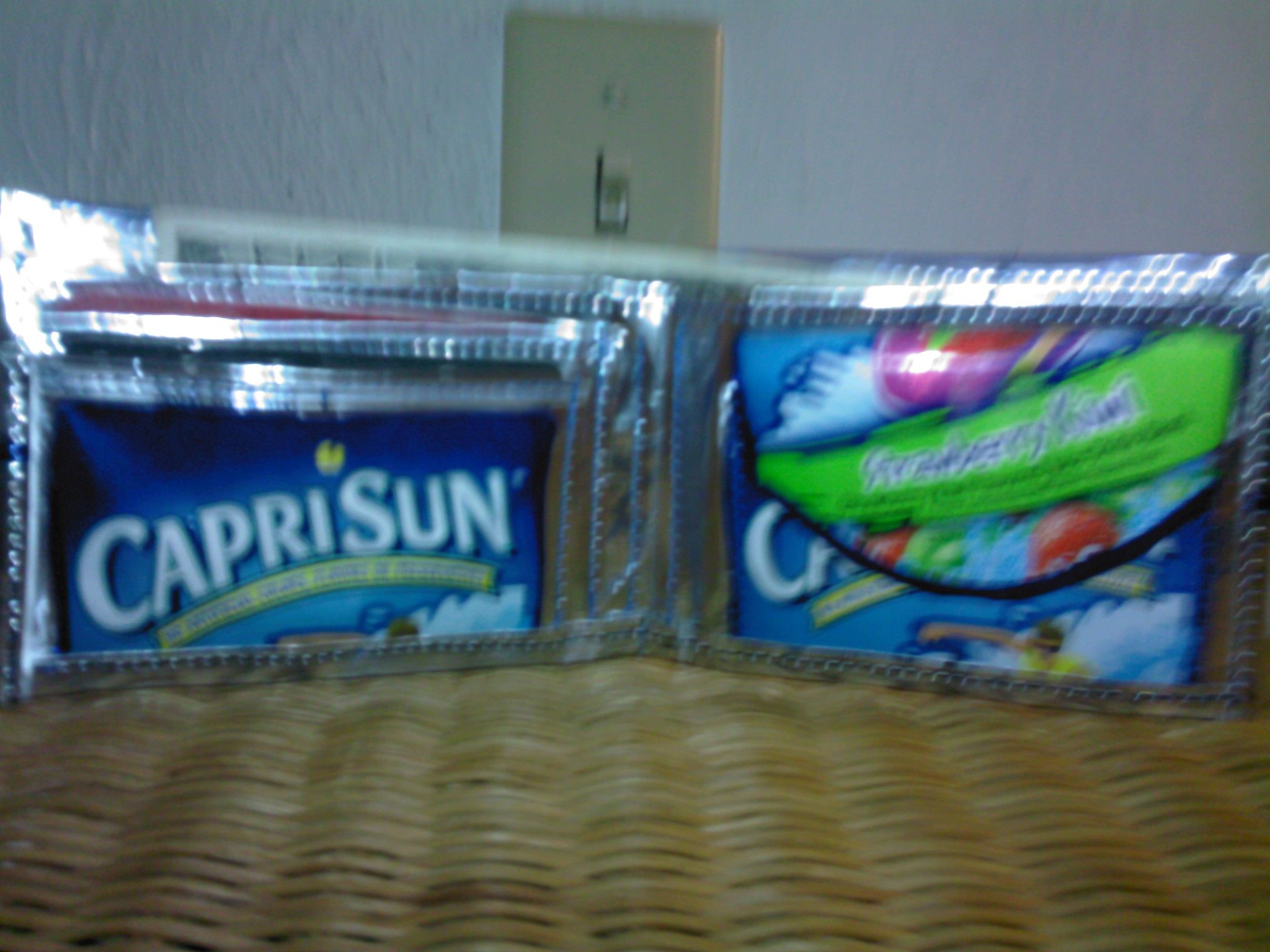 Capri Sun Wallets : 25 Steps (with Pictures) - Instructables
