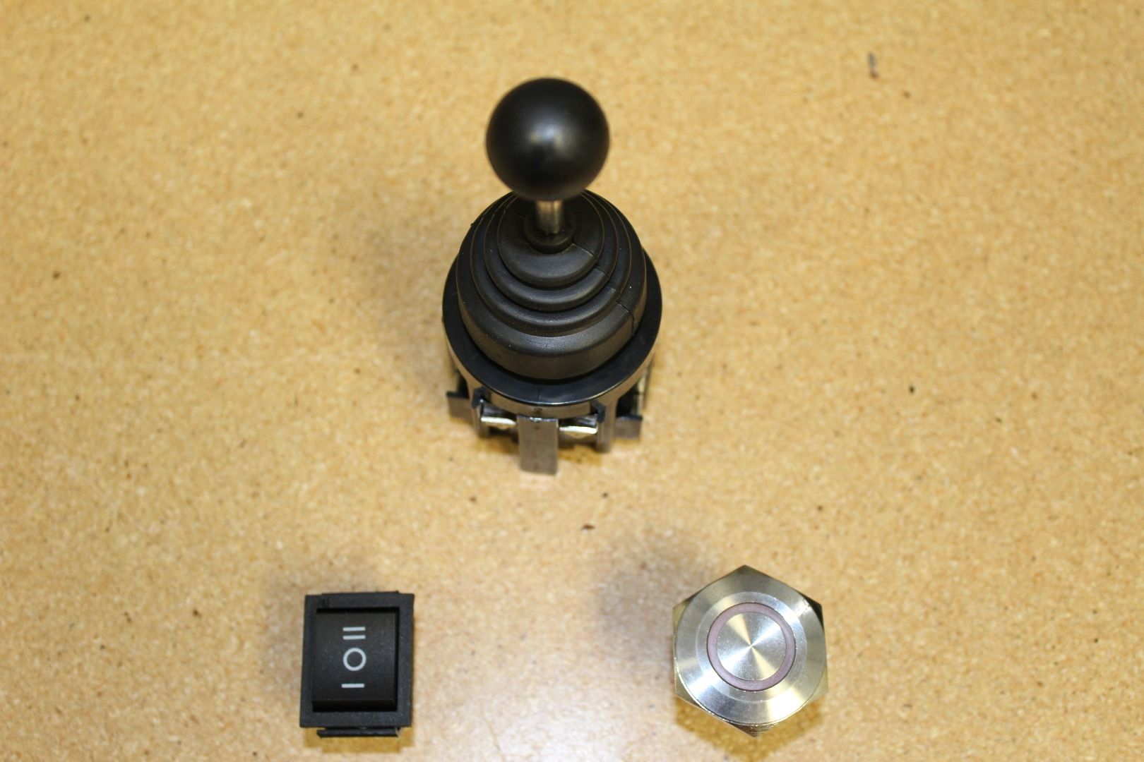 Rocker Switch and Joystick Wiring W/ Linear Actuators : 4 Steps ...