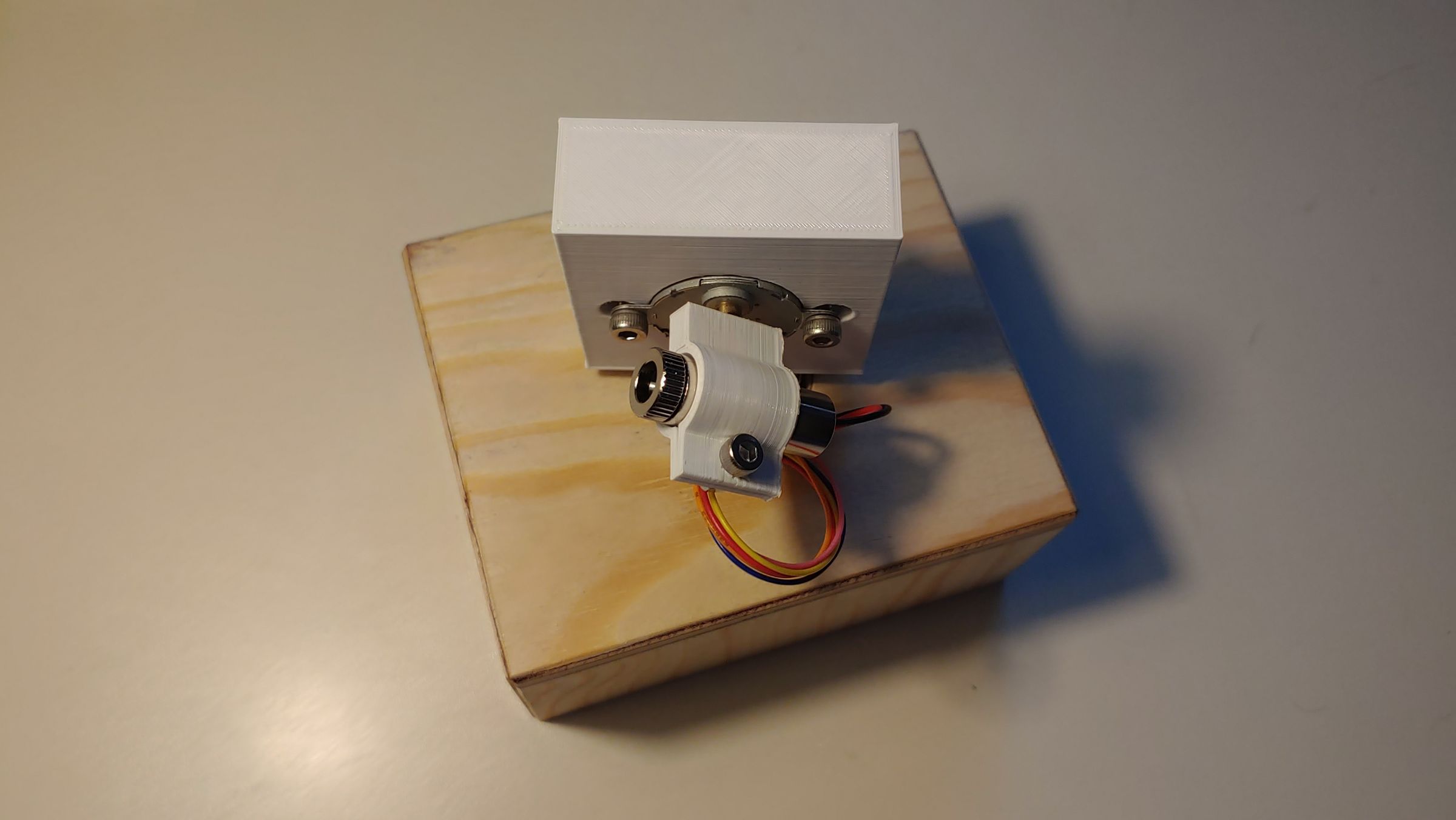 DaPetToy - an Automated Cat-laser-pointer-toy : 5 Steps - Instructables