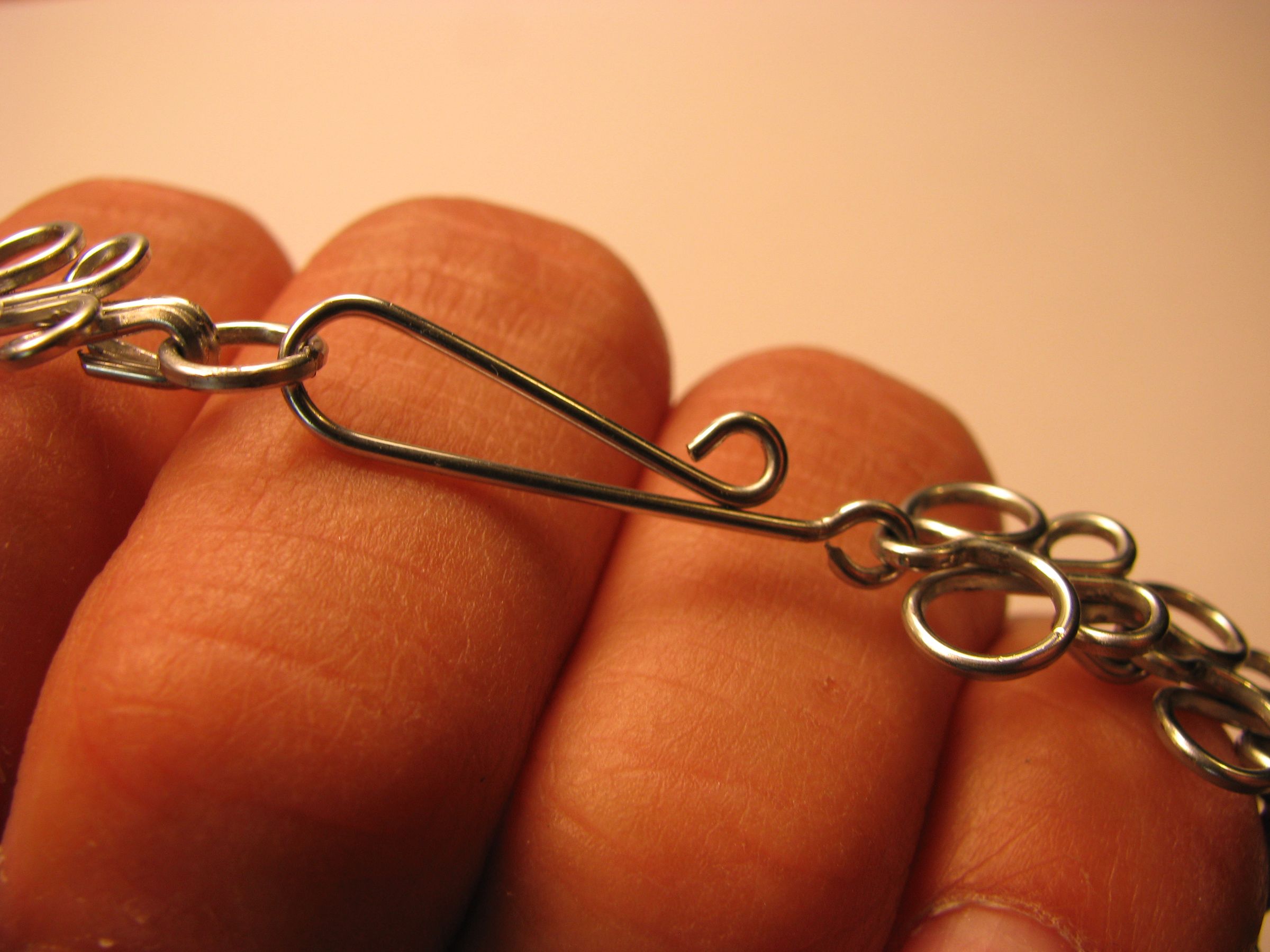 Butterfly Bracelet : 5 Steps (with Pictures) - Instructables