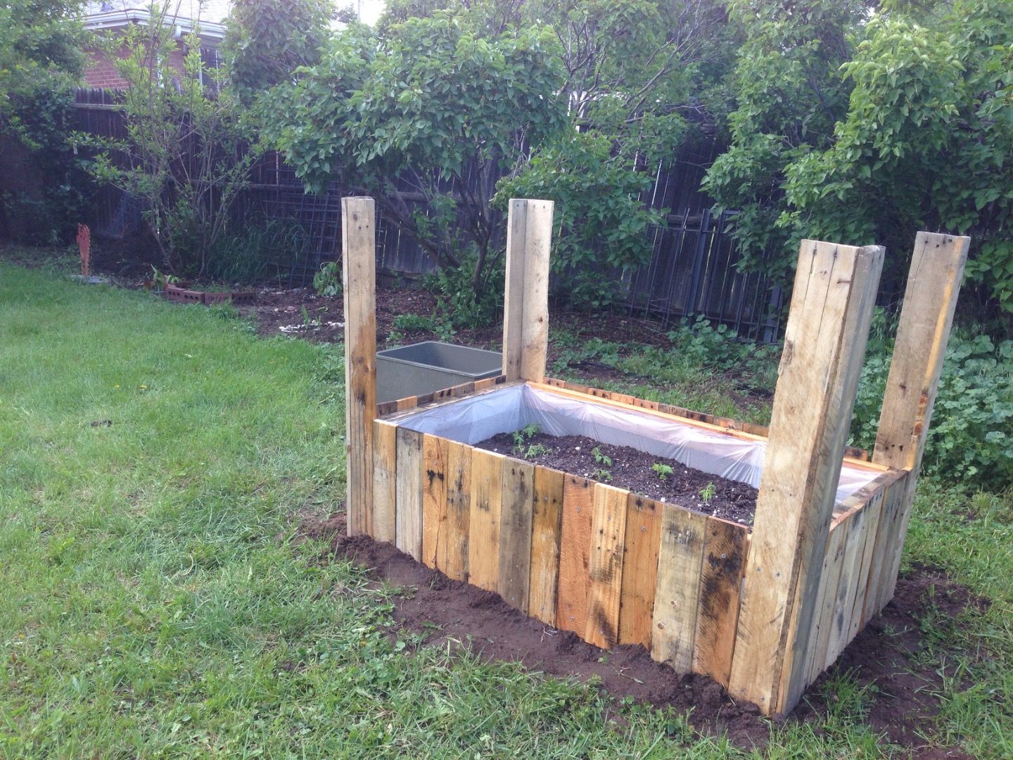 Raised Bed Pallet Planter *Updated August 21st, 2015* : 9 Steps (with ...