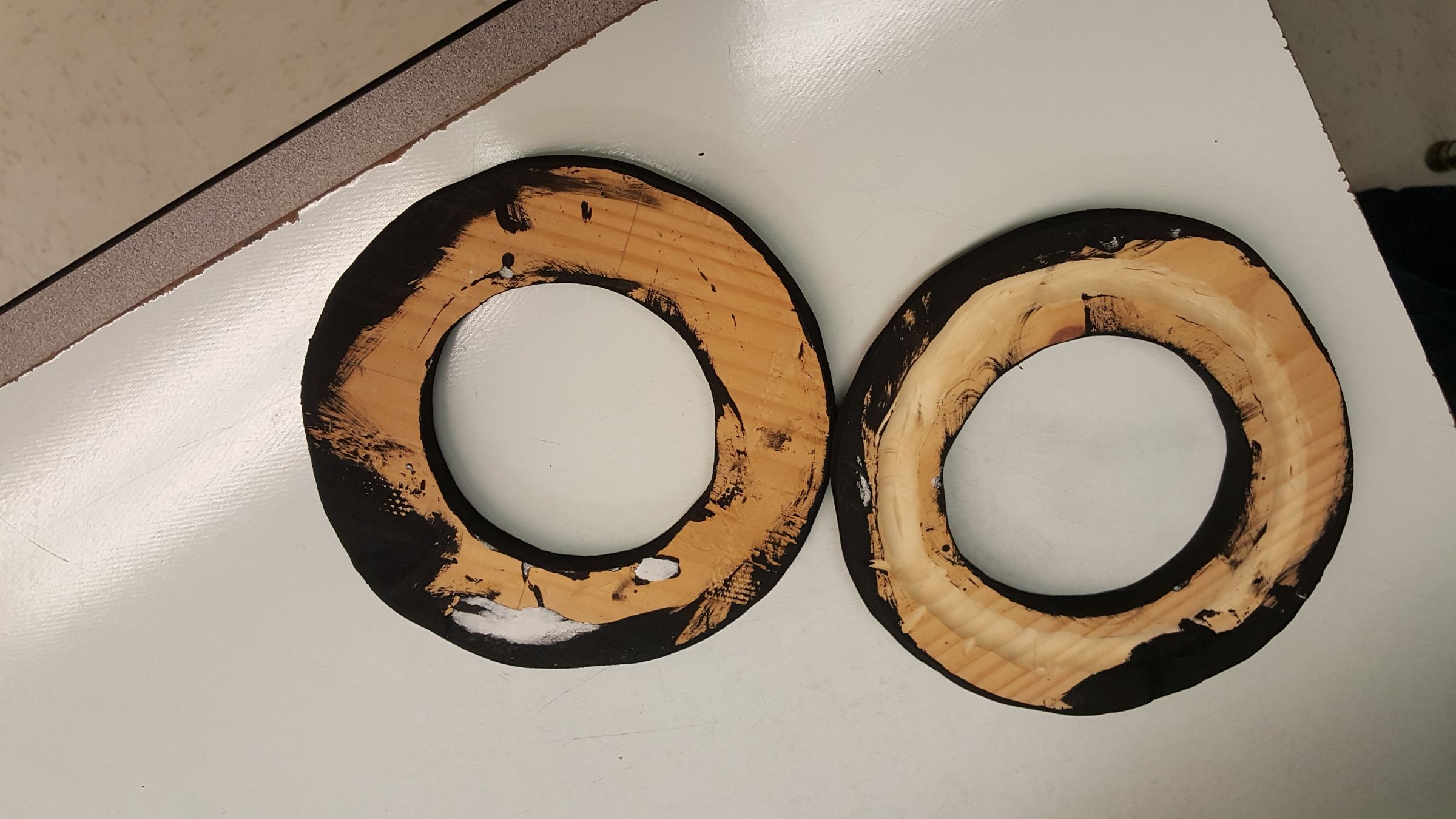 Easy DIY Tron Identity Disc : 11 Steps - Instructables