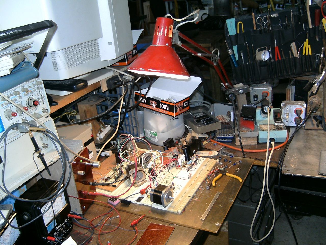 Paul's Electronics Pit - Instructables