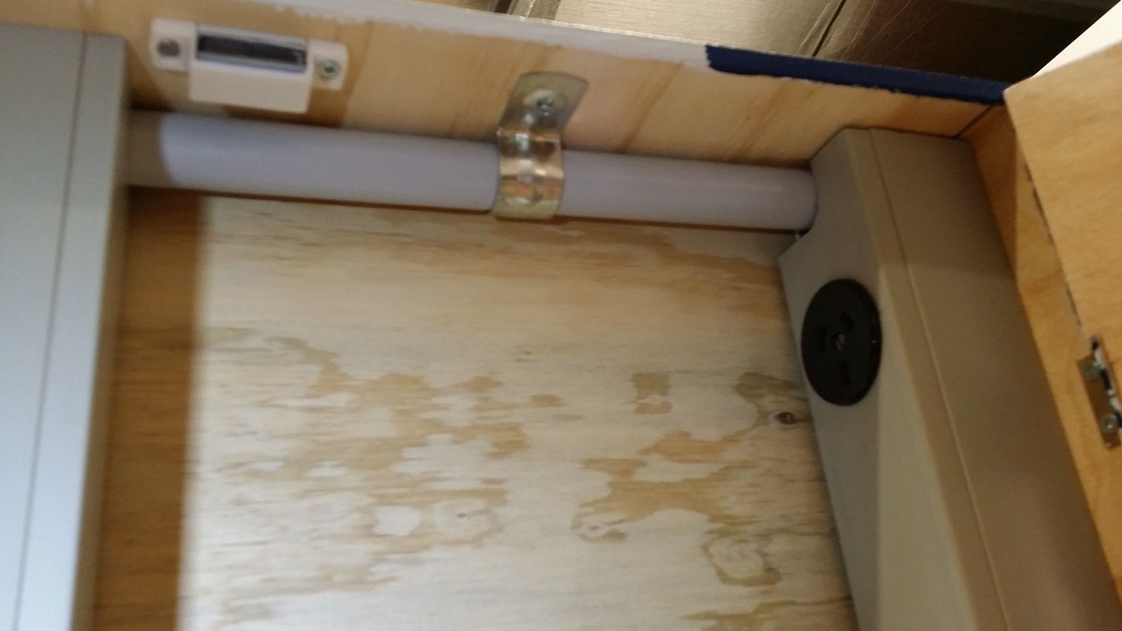 Soundwave Portable Electronics Workstation : 29 Steps (with Pictures ...