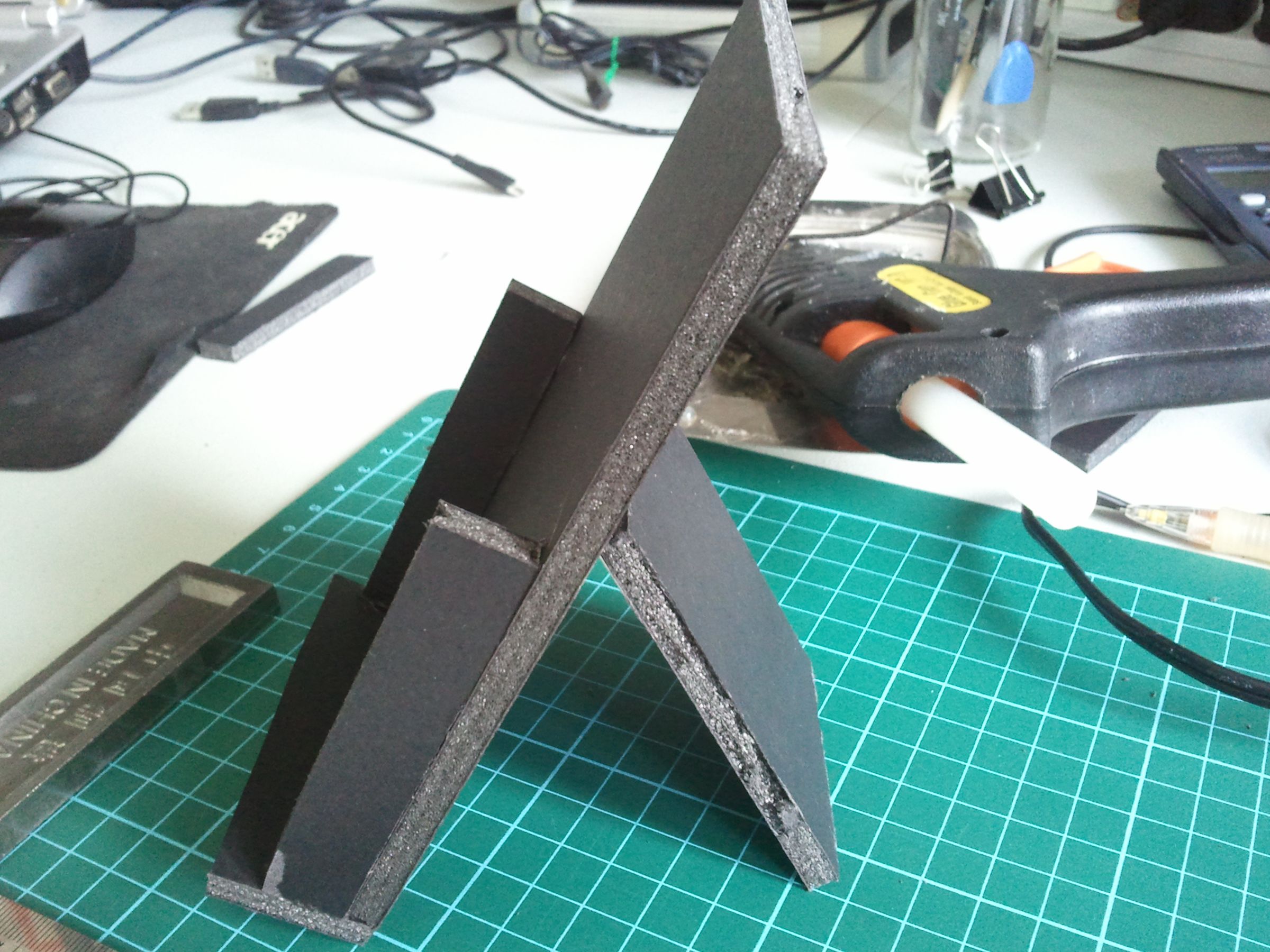 DIY Smart Phone Holder : 7 Steps - Instructables