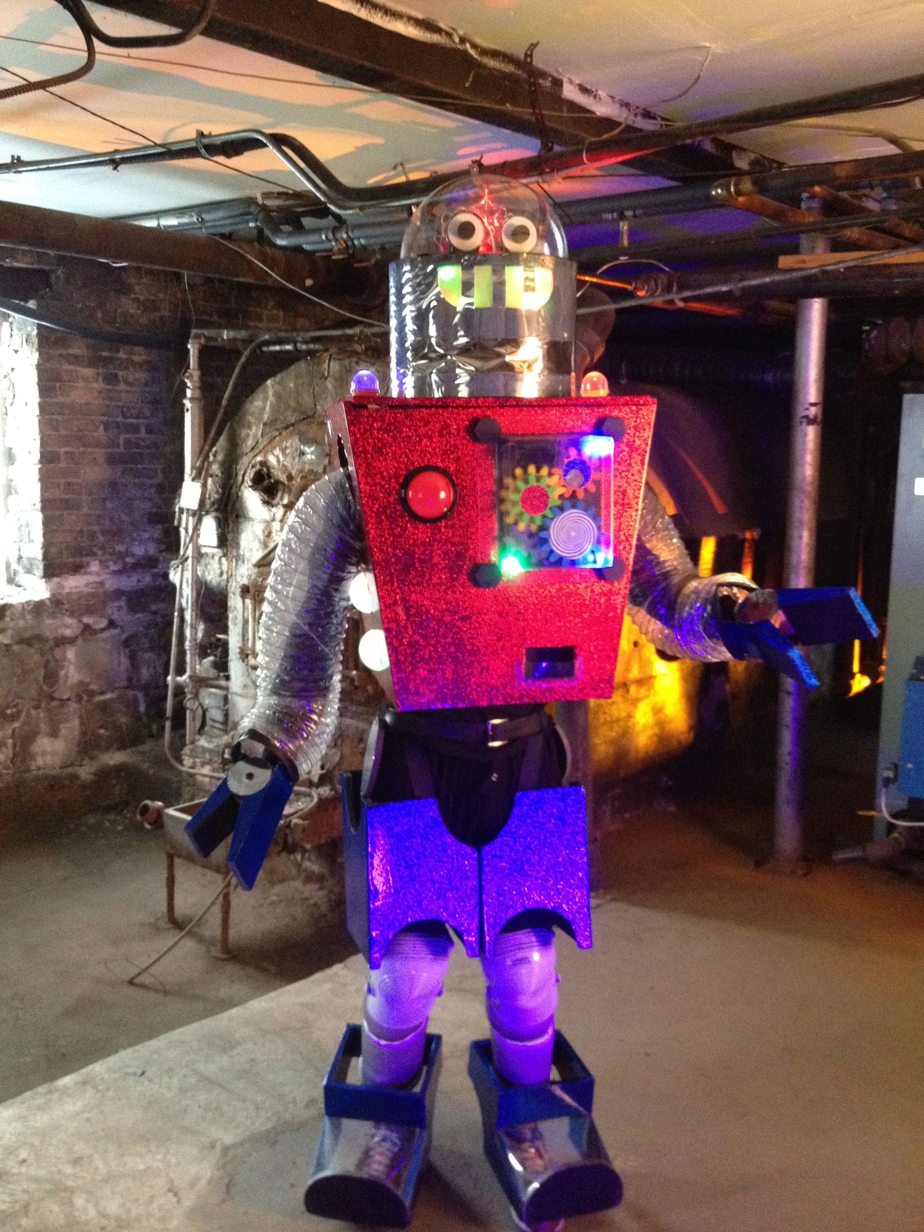 Interactive Vintage Robot Costume (with Pictures) - Instructables