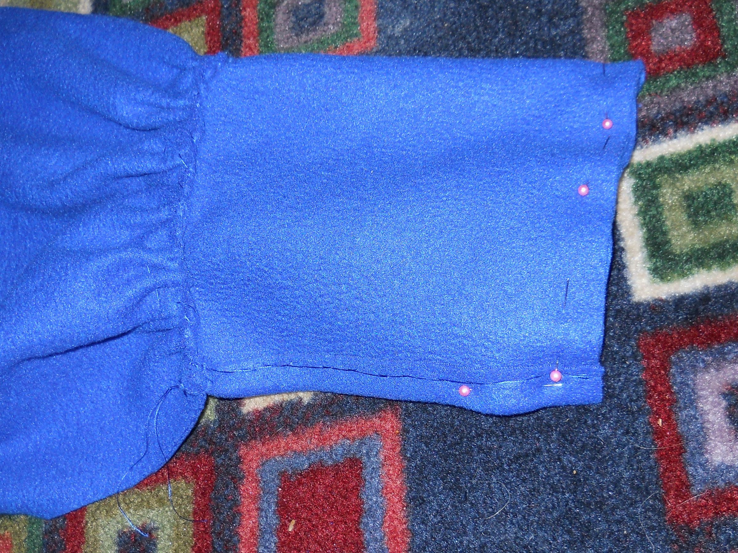 Easy Hooded Fleece Cape for Children or Adults : 7 Steps (with Pictures ...