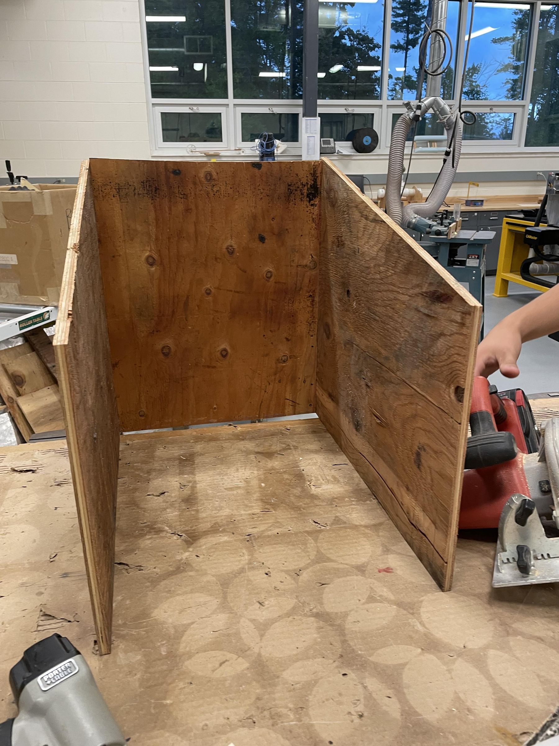 Insulated Heated Log Cabin Cat House : 5 Steps (with Pictures) - Instructables