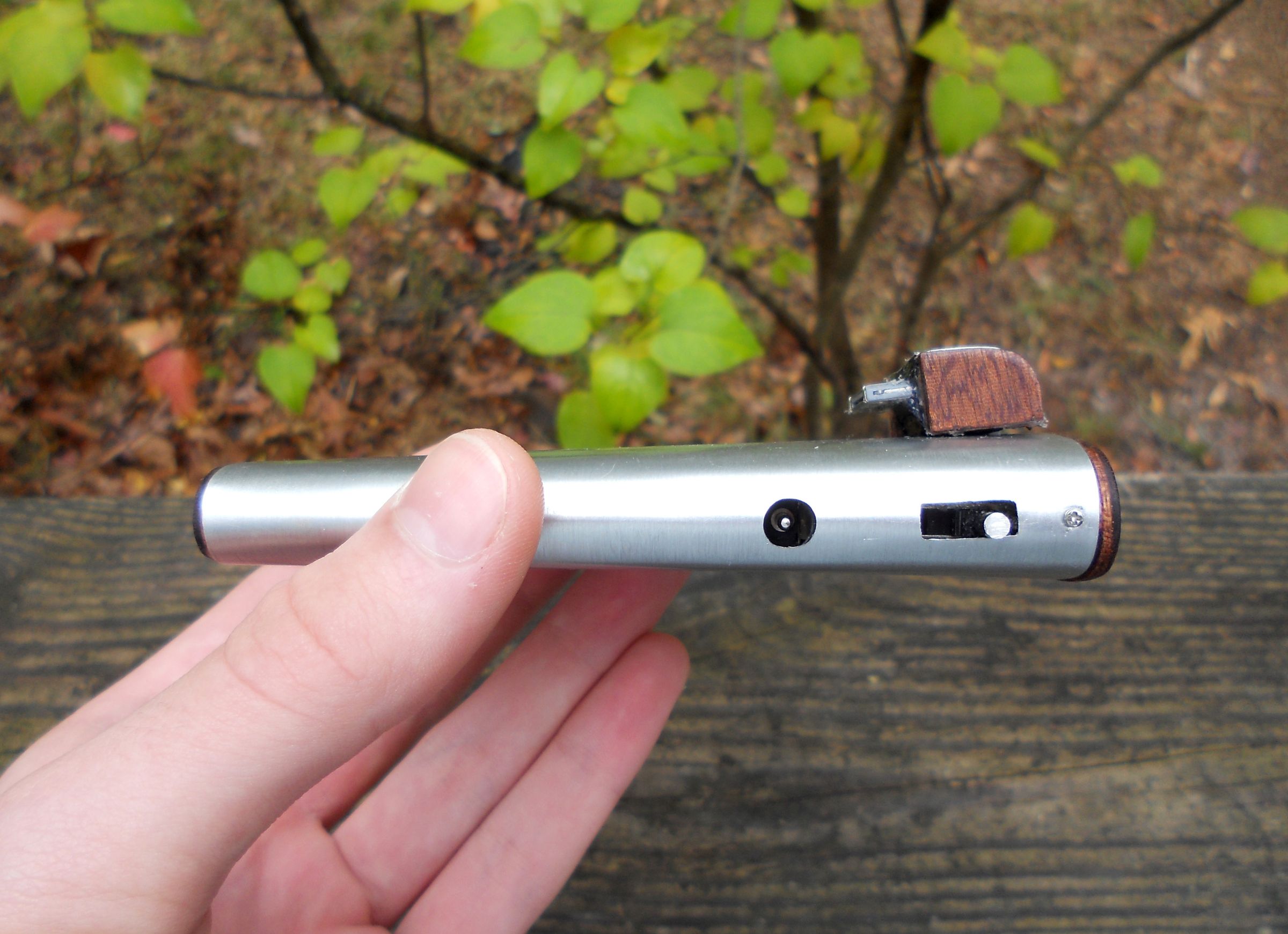 Retro Rechargeable USB Booster : 12 Steps (with Pictures) - Instructables