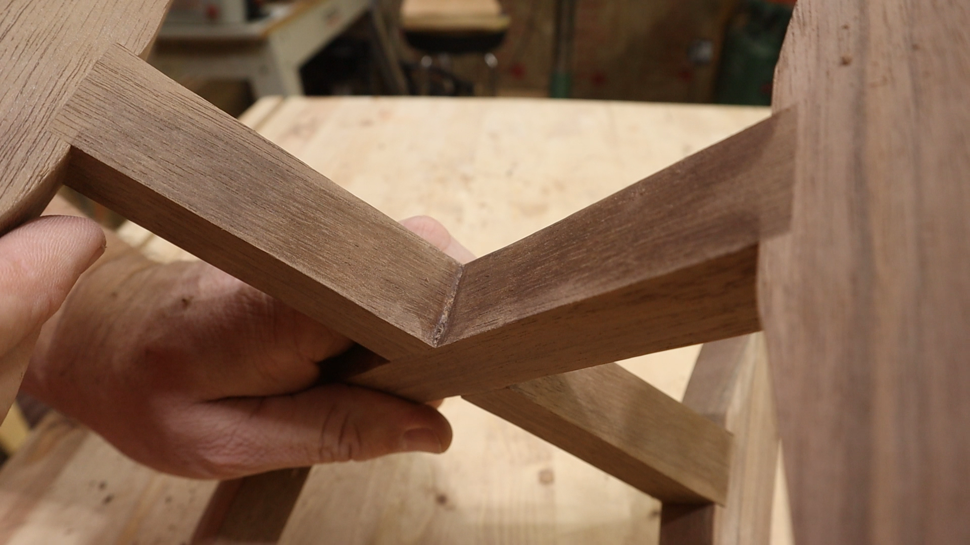Beautiful Wood Plant Stand : 9 Steps (with Pictures) - Instructables