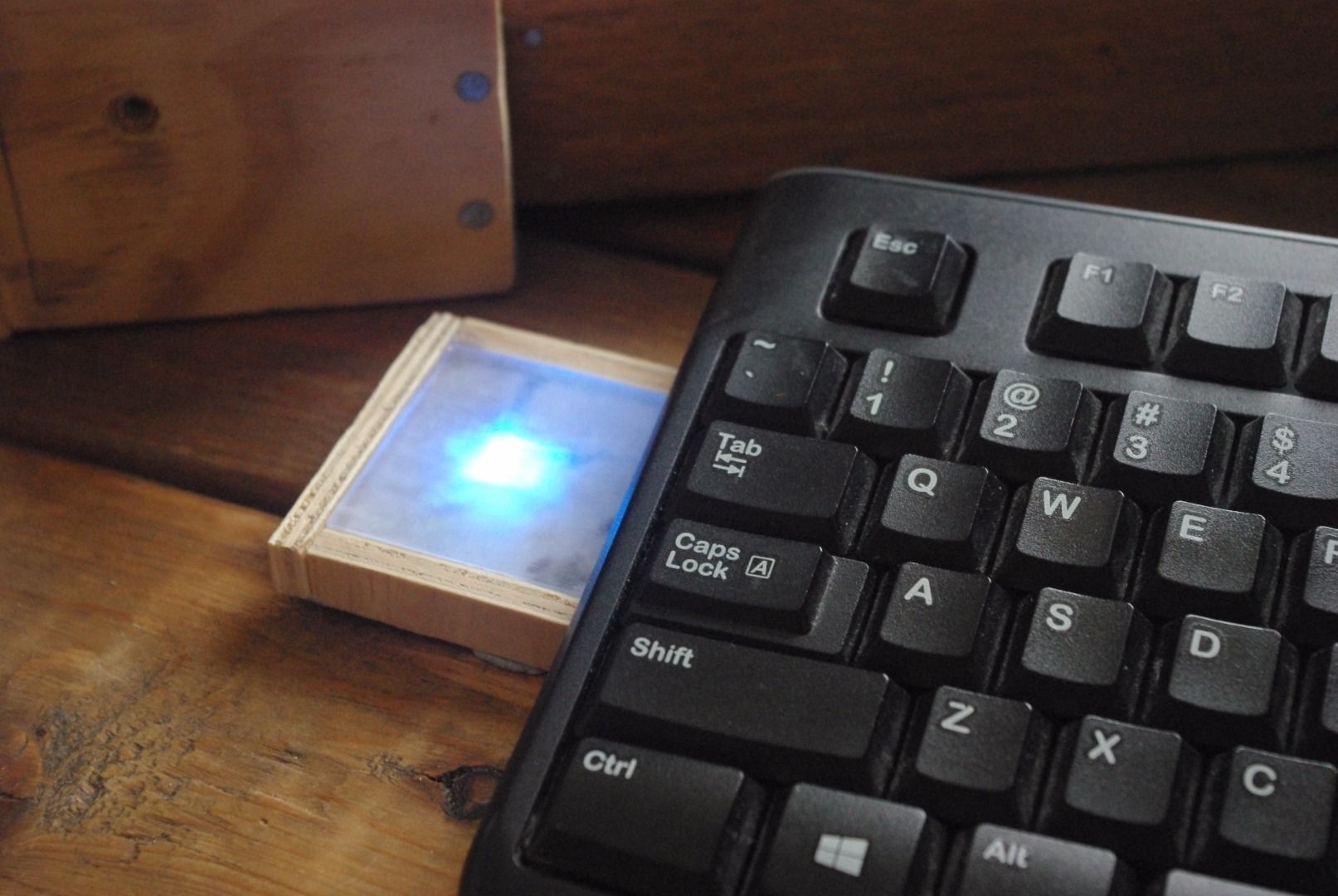 Tapping Light : 4 Steps (with Pictures) - Instructables