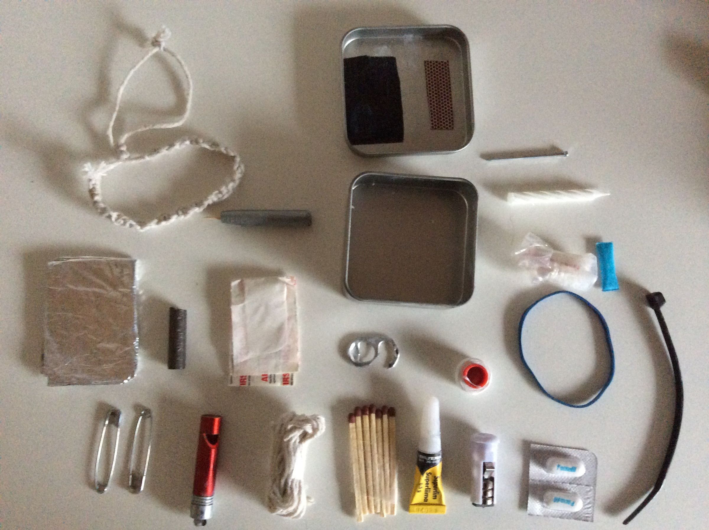 Survival Kit - Mini Tin - Instructables