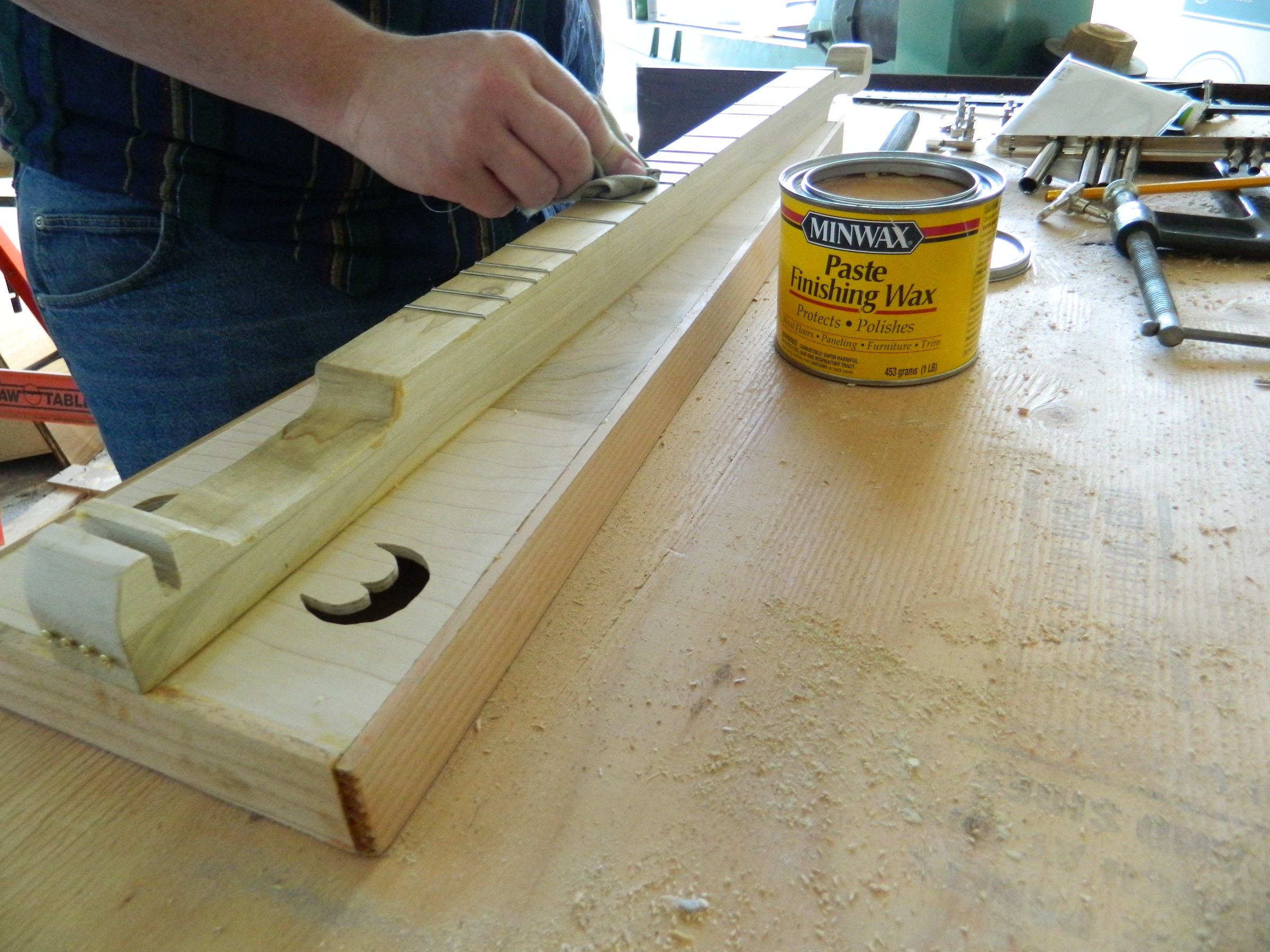 How to Make a Dulcimer Without Power Tools : 6 Steps (with Pictures ...