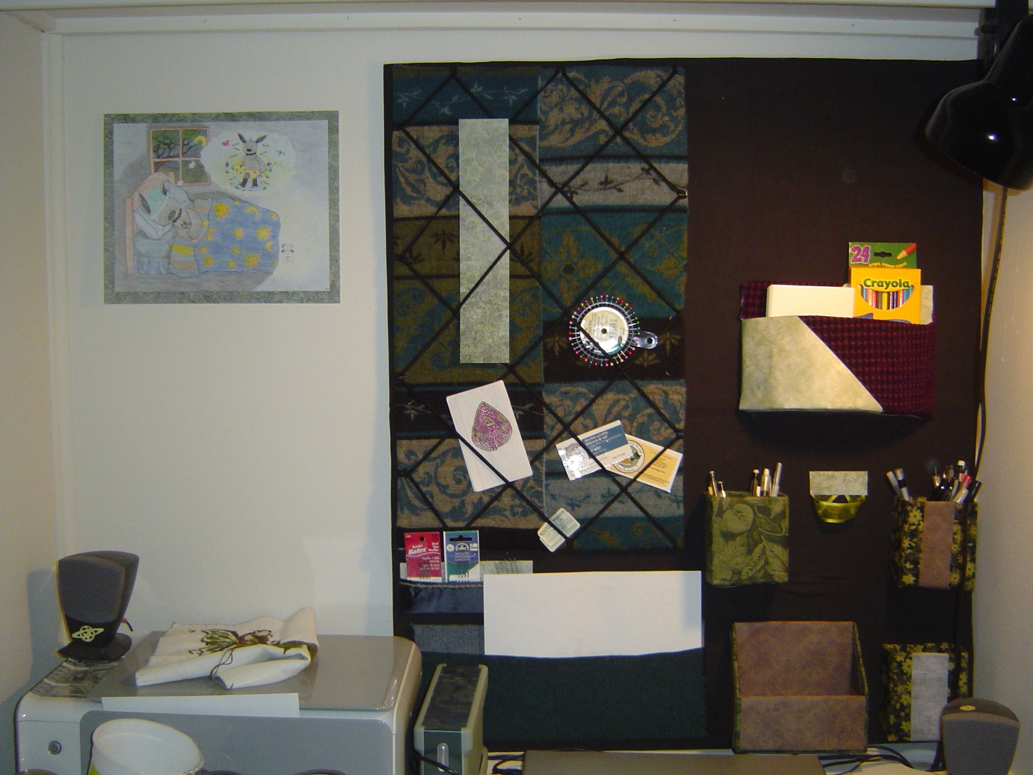 Damage Free Leaning Wall Organizer : 6 Steps - Instructables