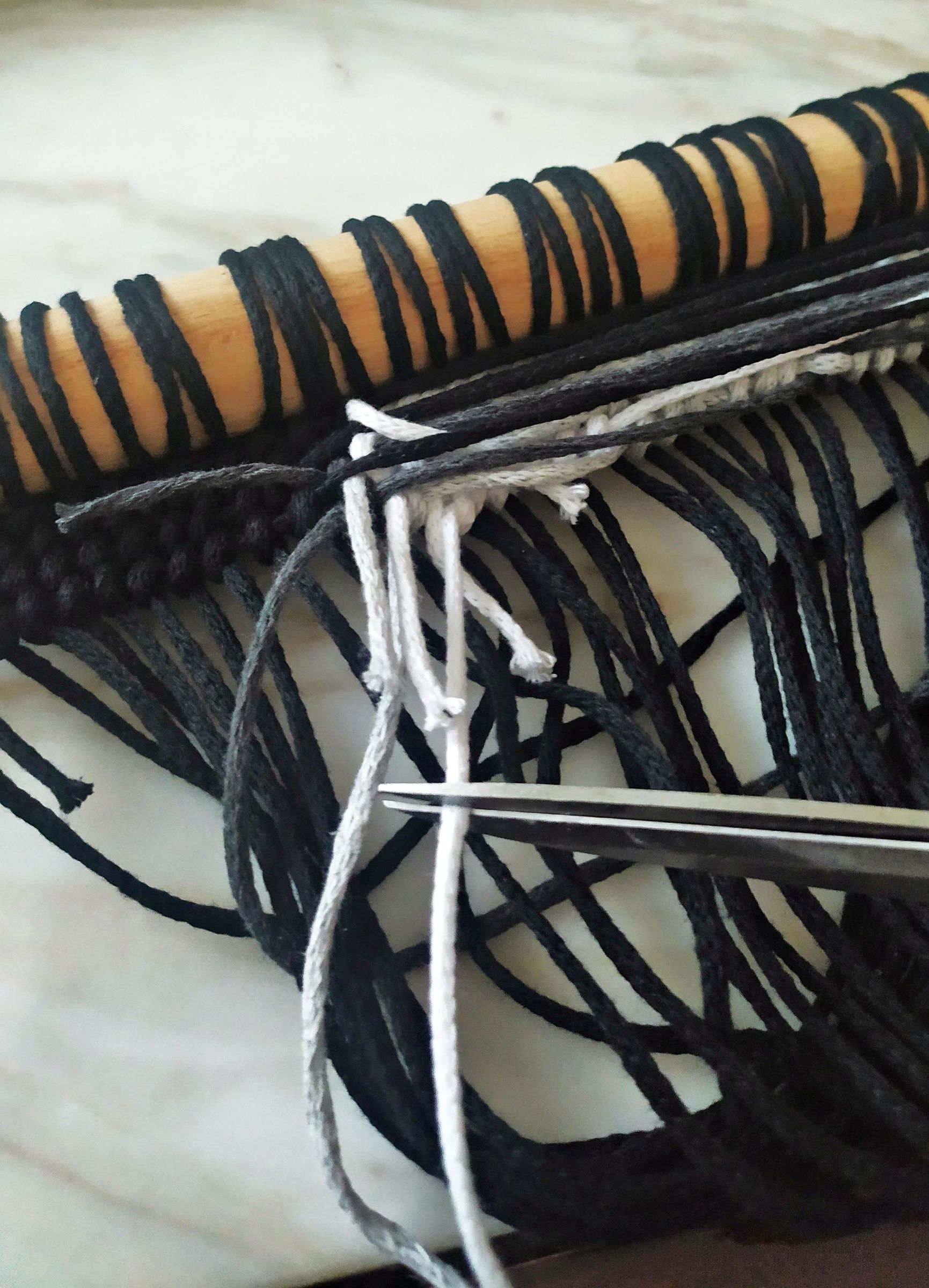 How to Make a Macrame Portrait Wall Hanging : 12 Steps (with Pictures) - Instructables