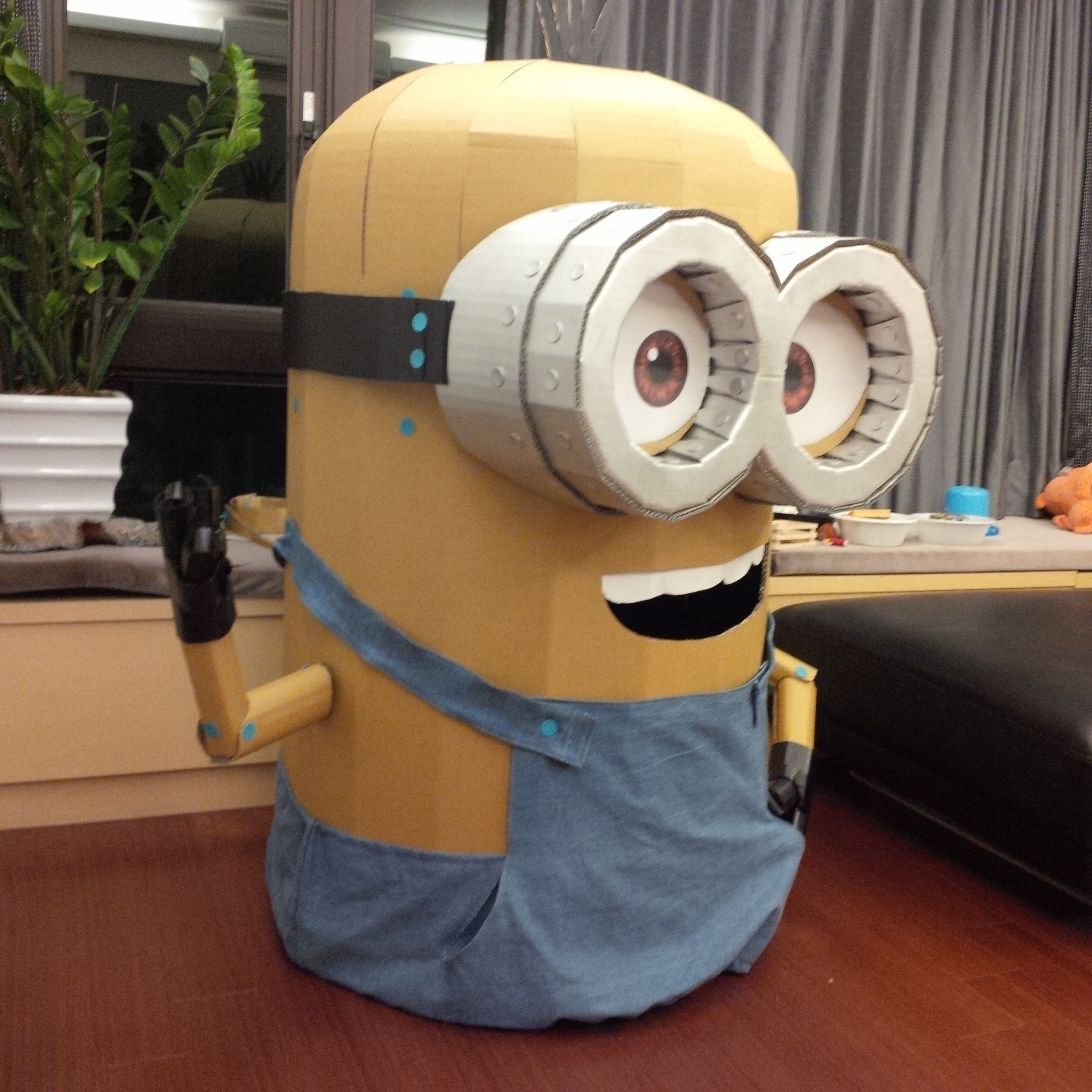 Cardboard Minion Halloween Costume (with Pictures) - Instructables