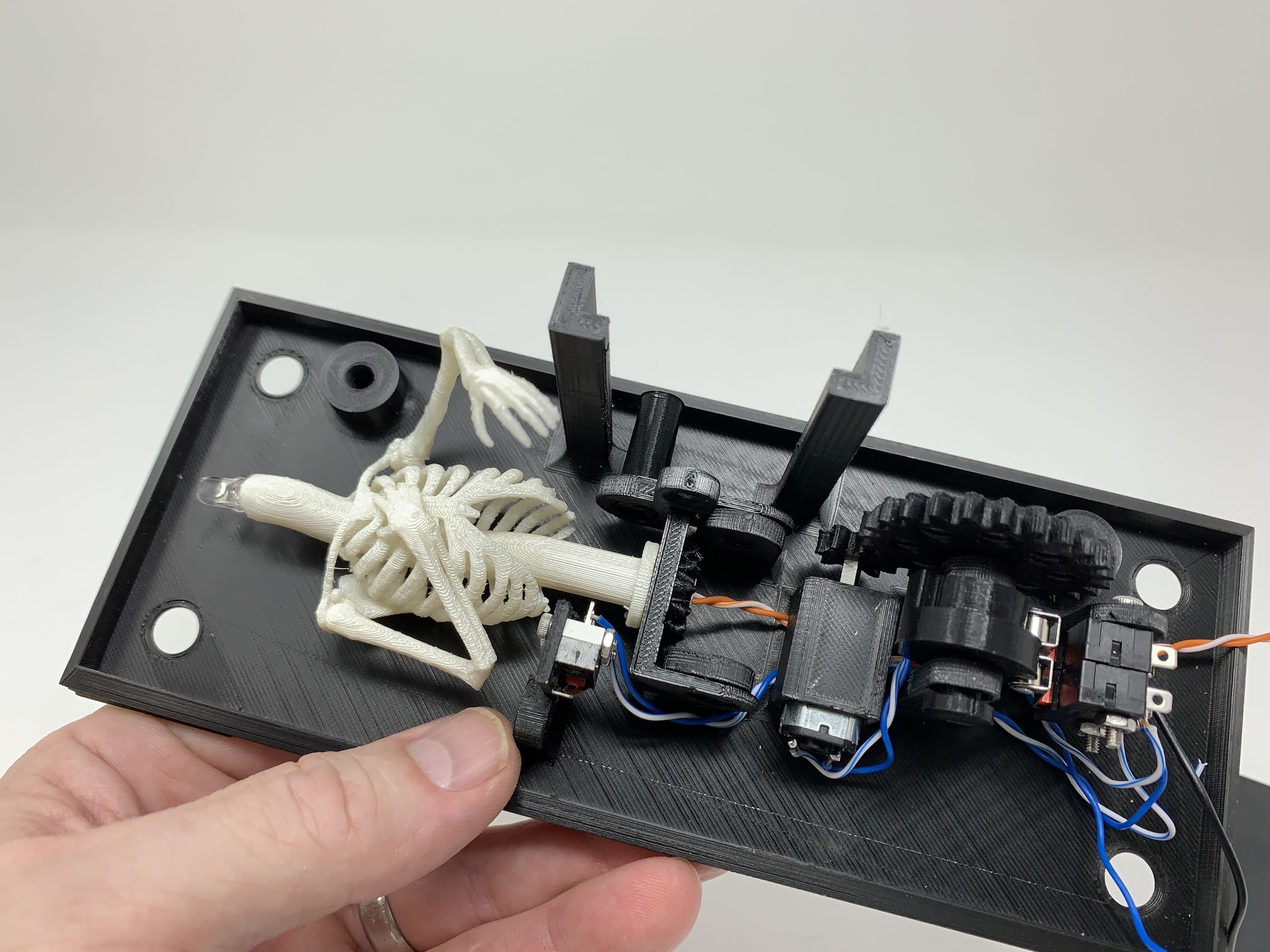 RIP Skeleton : 8 Steps (with Pictures) - Instructables